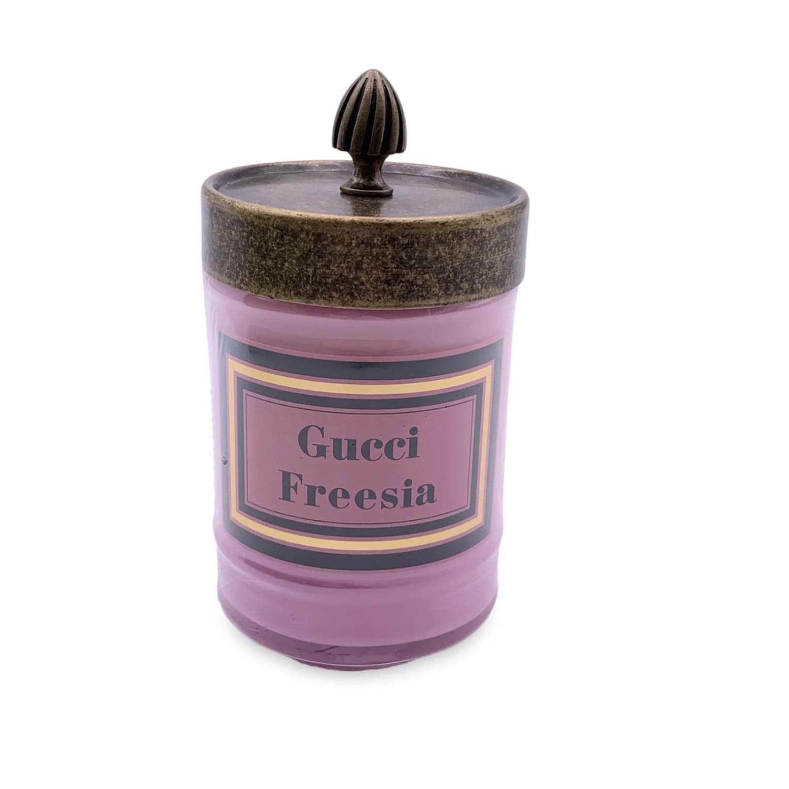 Gucci Freesia Scented Candle Pink Murano Glass Jar ref.1080100 - Joli ...