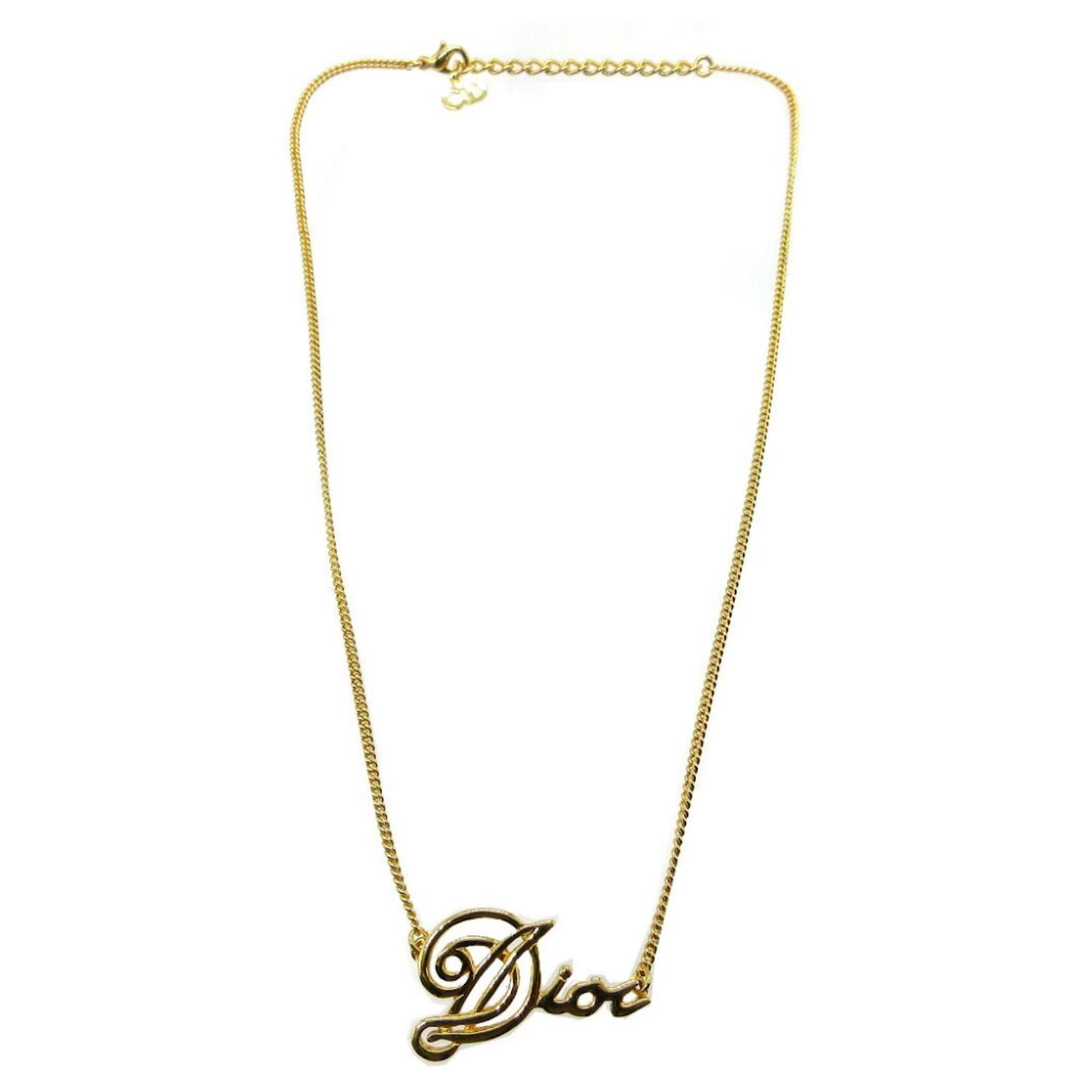 Dior logo Golden Metal ref.1082981 - Joli Closet