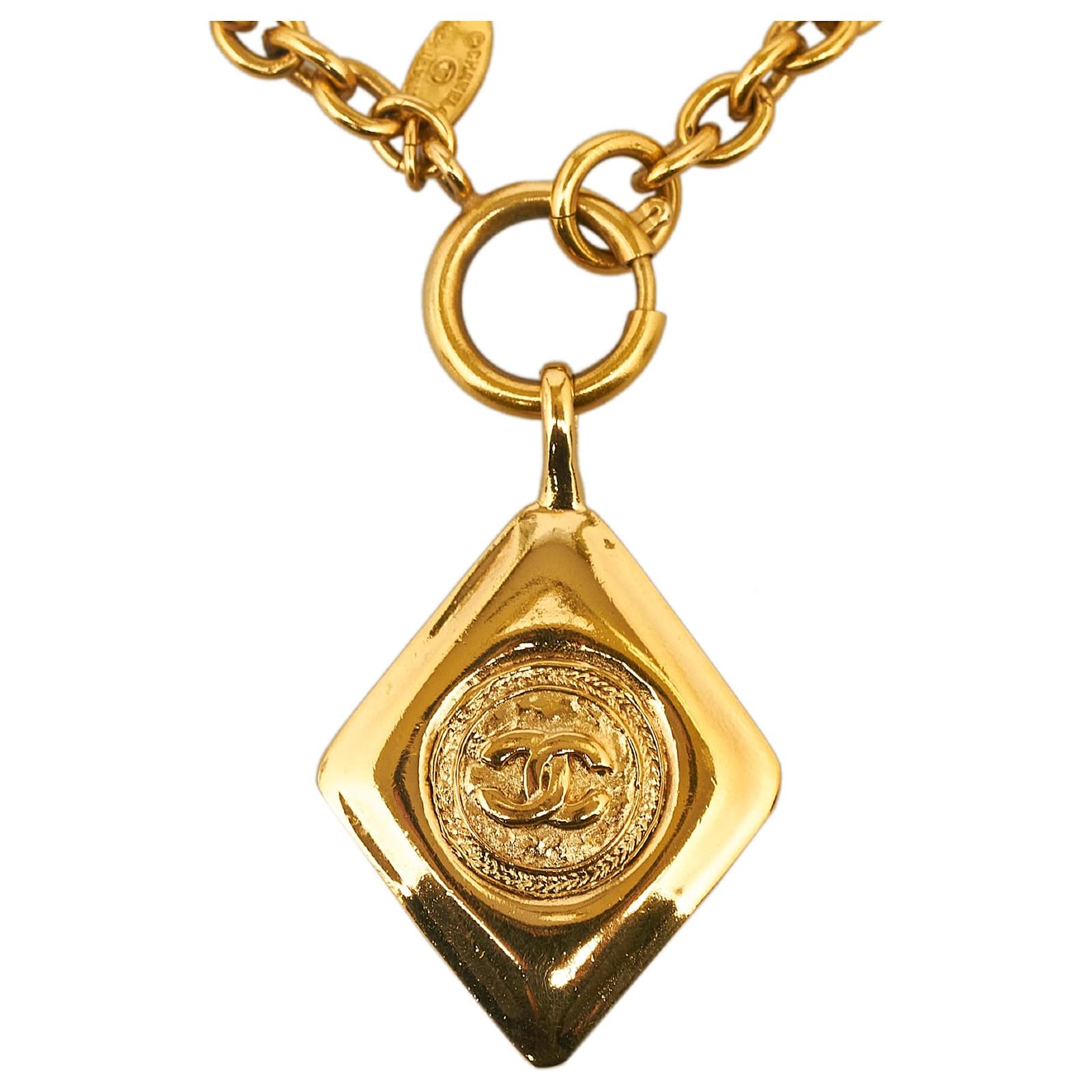 Chanel Gold CC Pendant Necklace Golden Metal Gold-plated ref.1083439 ...