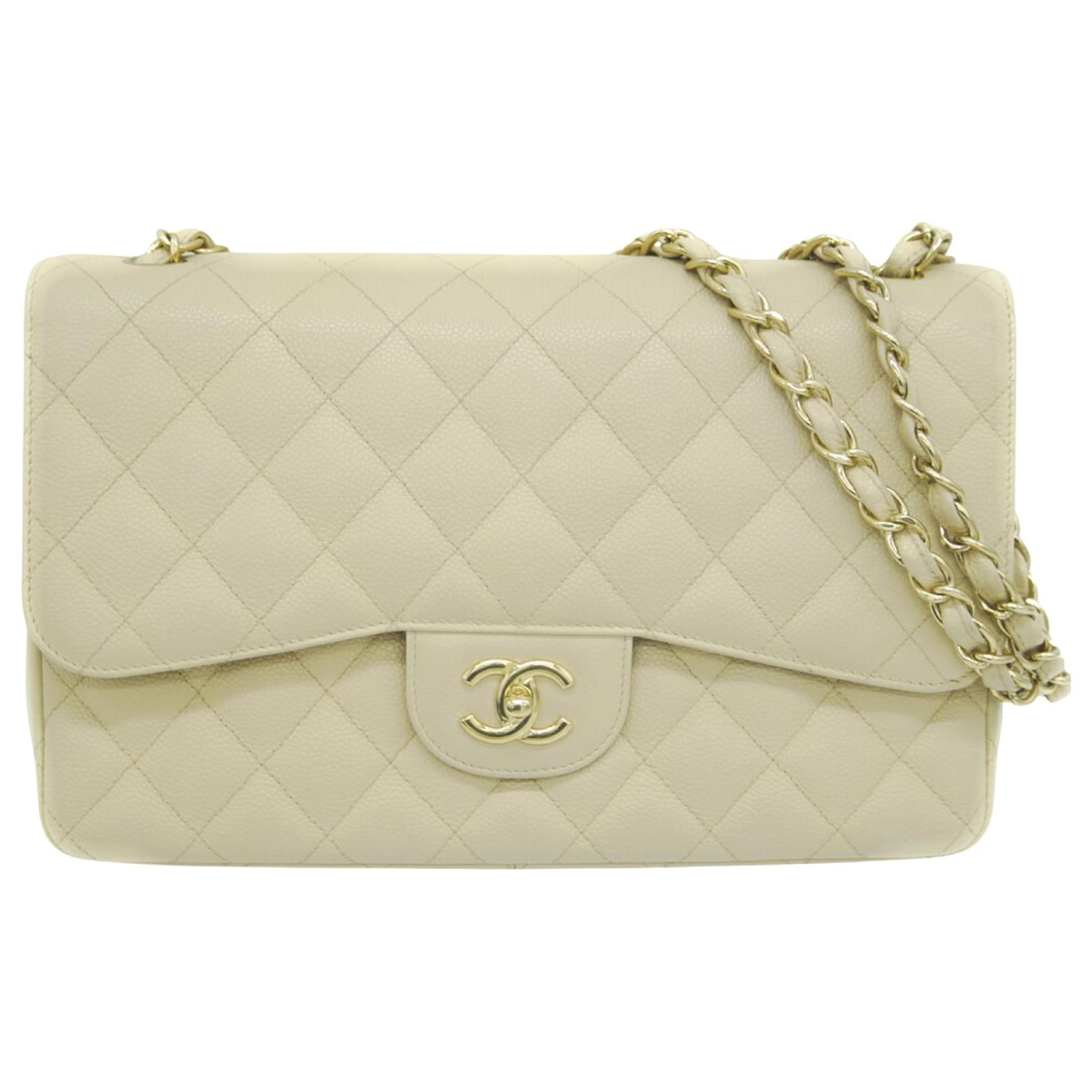 Timeless Chanel lined Flap Beige Leather ref.1083678 - Joli Closet