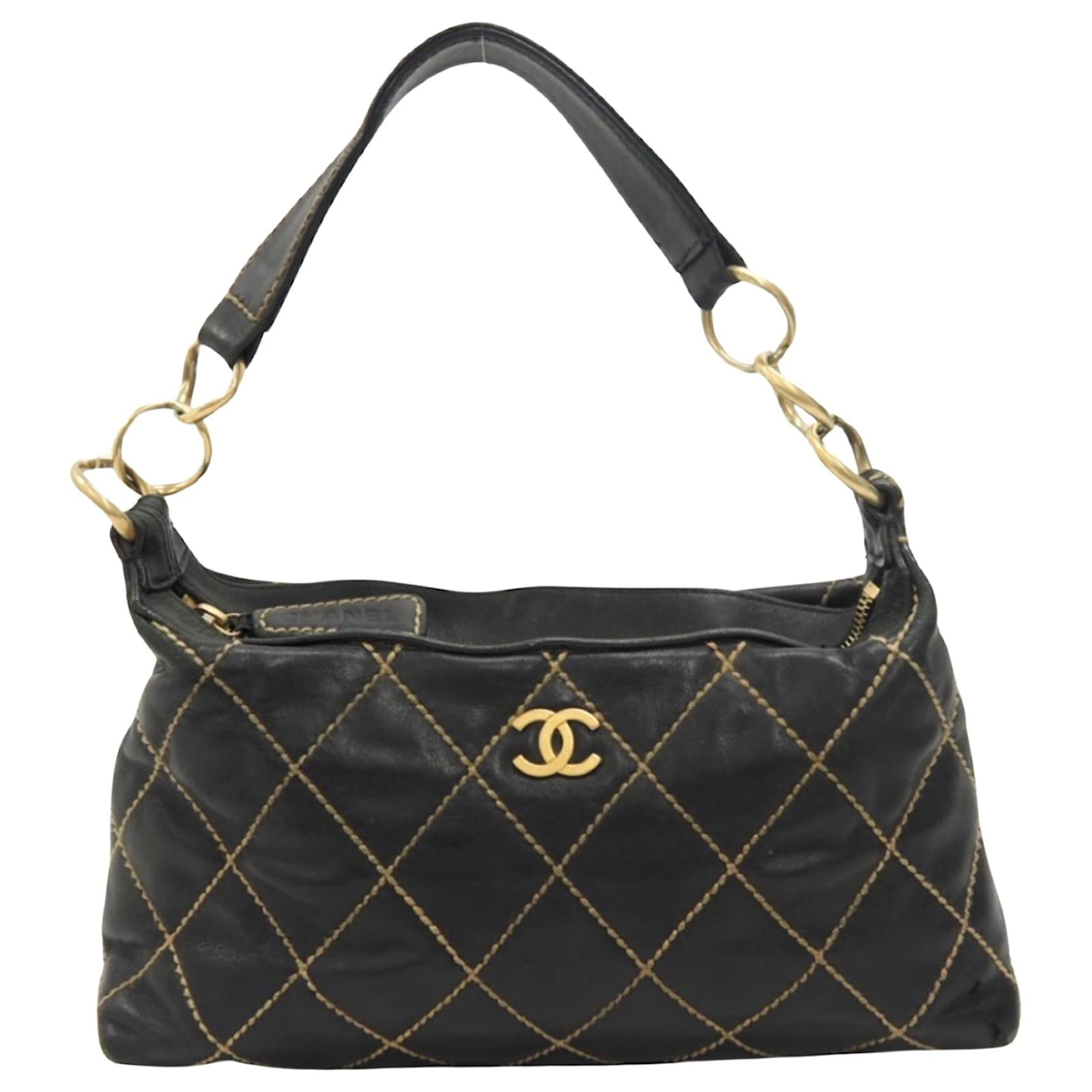 Classique Chanel Stitch Sauvage Cuir Noir ref.1083744 - Joli Closet