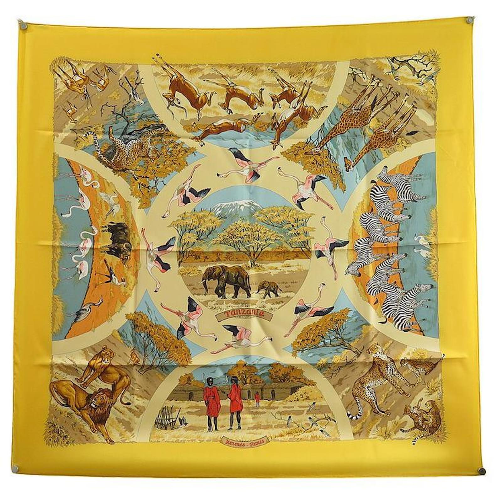 Hermès NEW HERMES TANZANIA SCARF ROBERT DALLET CARE 90 YELLOW SILK SCARF ref.1087603 - Joli Closet