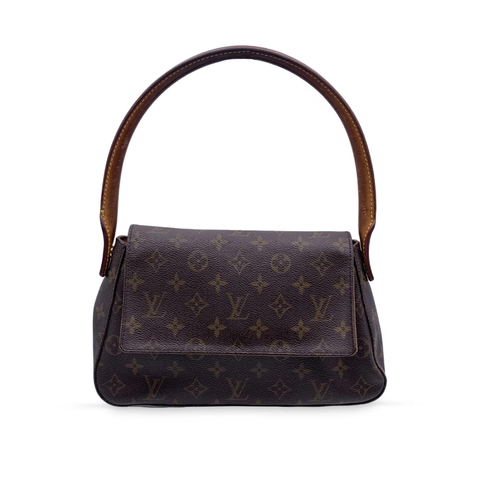 Looping Louis Vuitton Mini sac à boucle vintage en toile Monogram ...