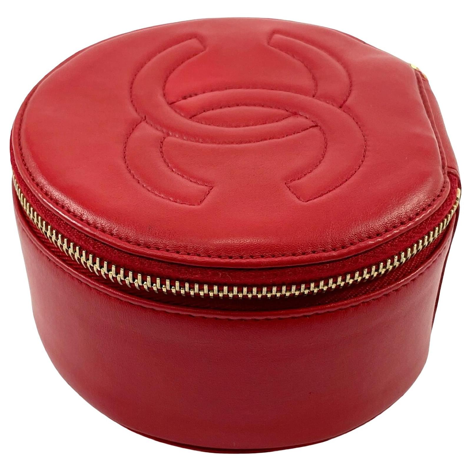 Chanel Vanity Red Leather ref.1092353 - Joli Closet
