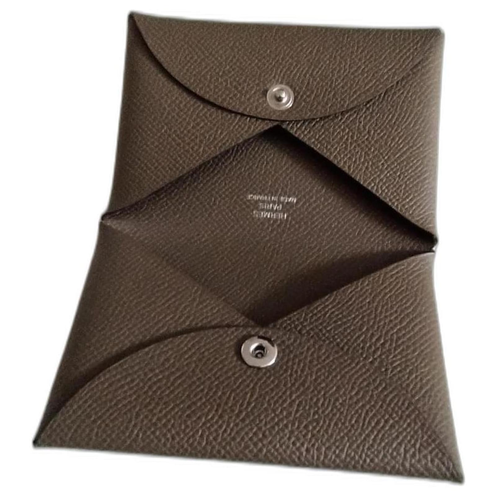 calvi Hermès card holder Taupe Leather ref.1093161 - Joli Closet