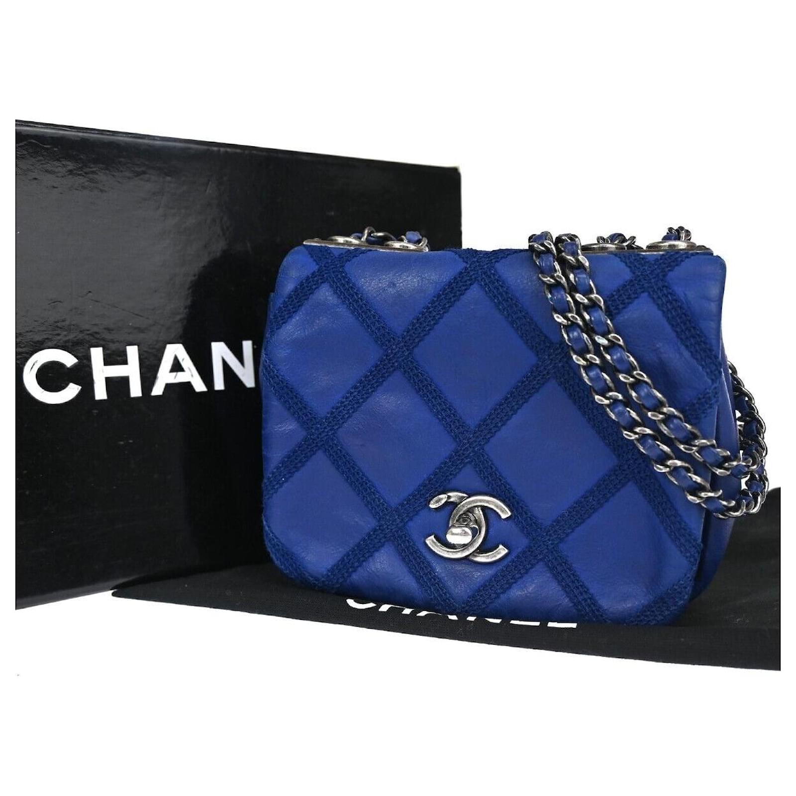 Chanel Matelassé Blue Silver-plated ref.1093881 - Joli Closet