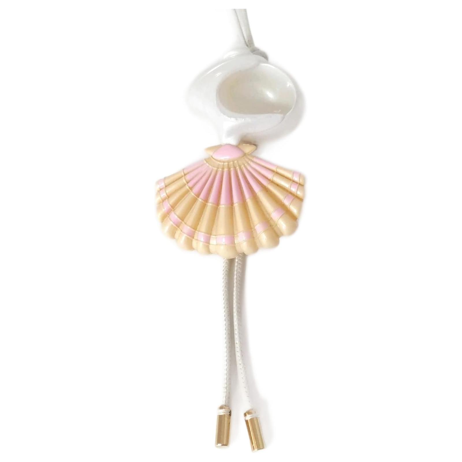 Loewe Shell Beige Rubber ref.1099674 - Joli Closet