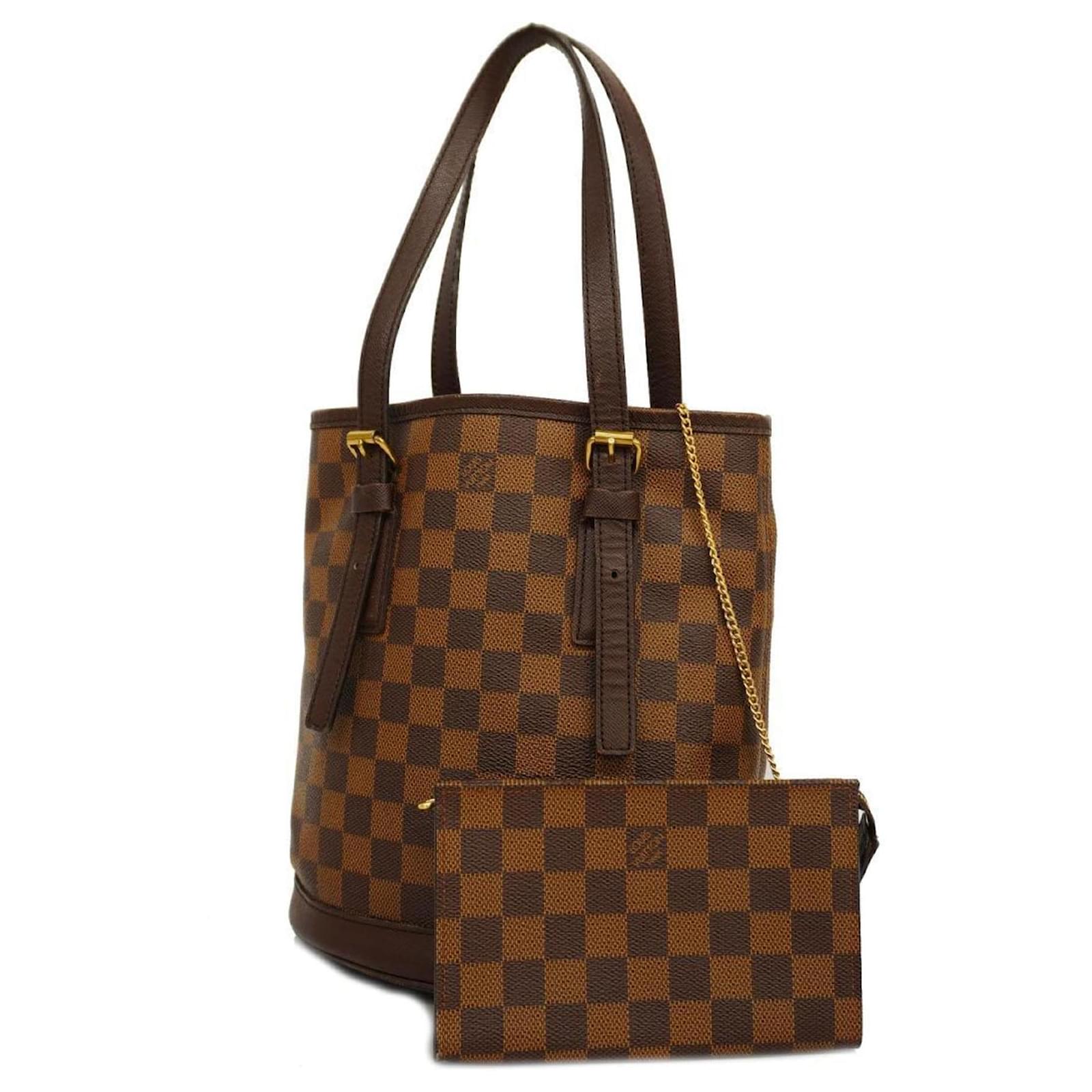 Louis Vuitton Pullman Brown Cloth ref.1109678 - Joli Closet