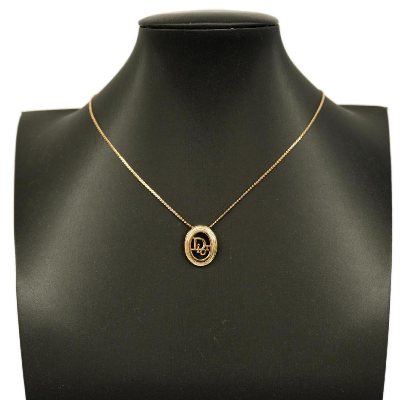 Dior logo Golden Metal ref.1109763 - Joli Closet