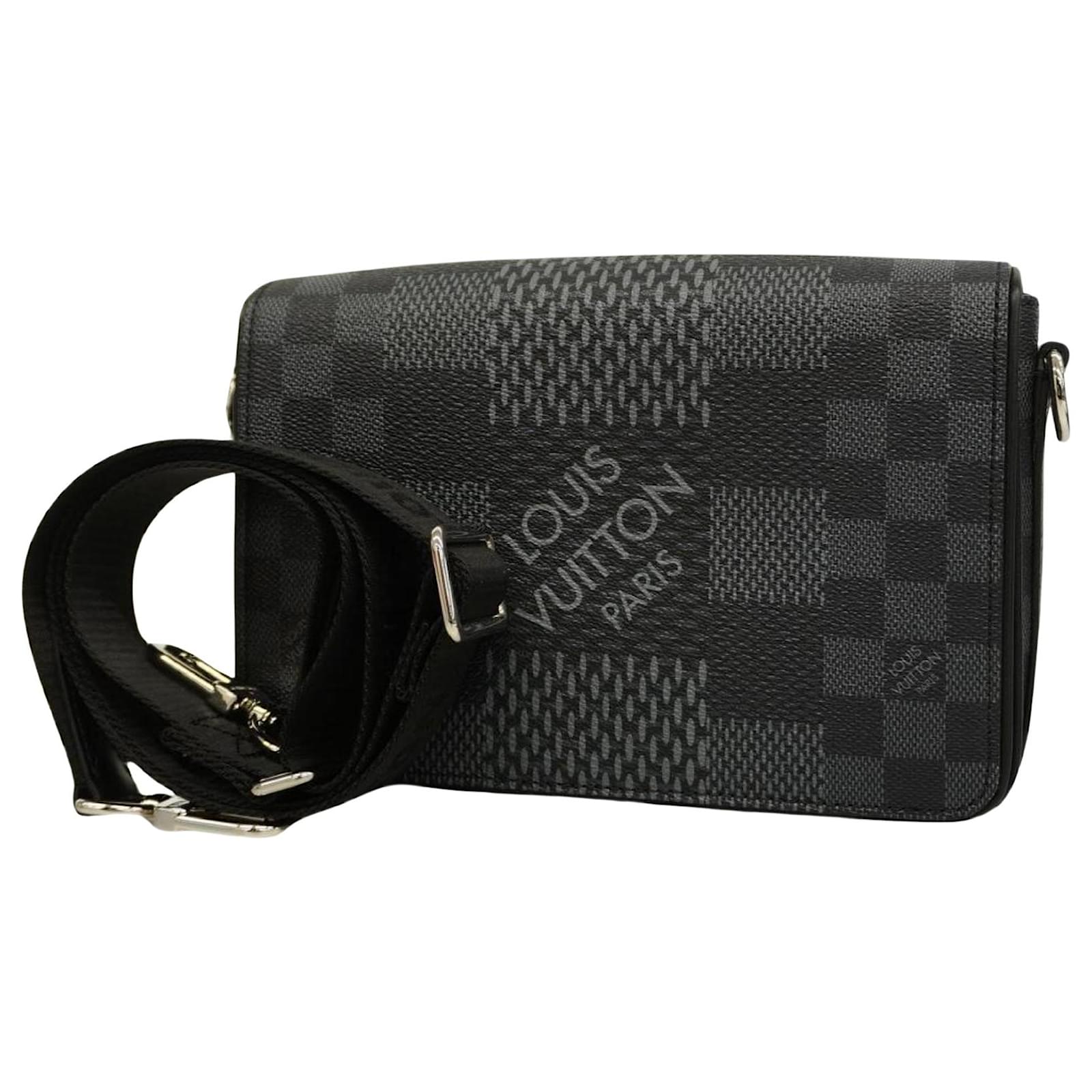 Louis Vuitton Messenger Navy blue Cloth ref.1115717 - Joli Closet