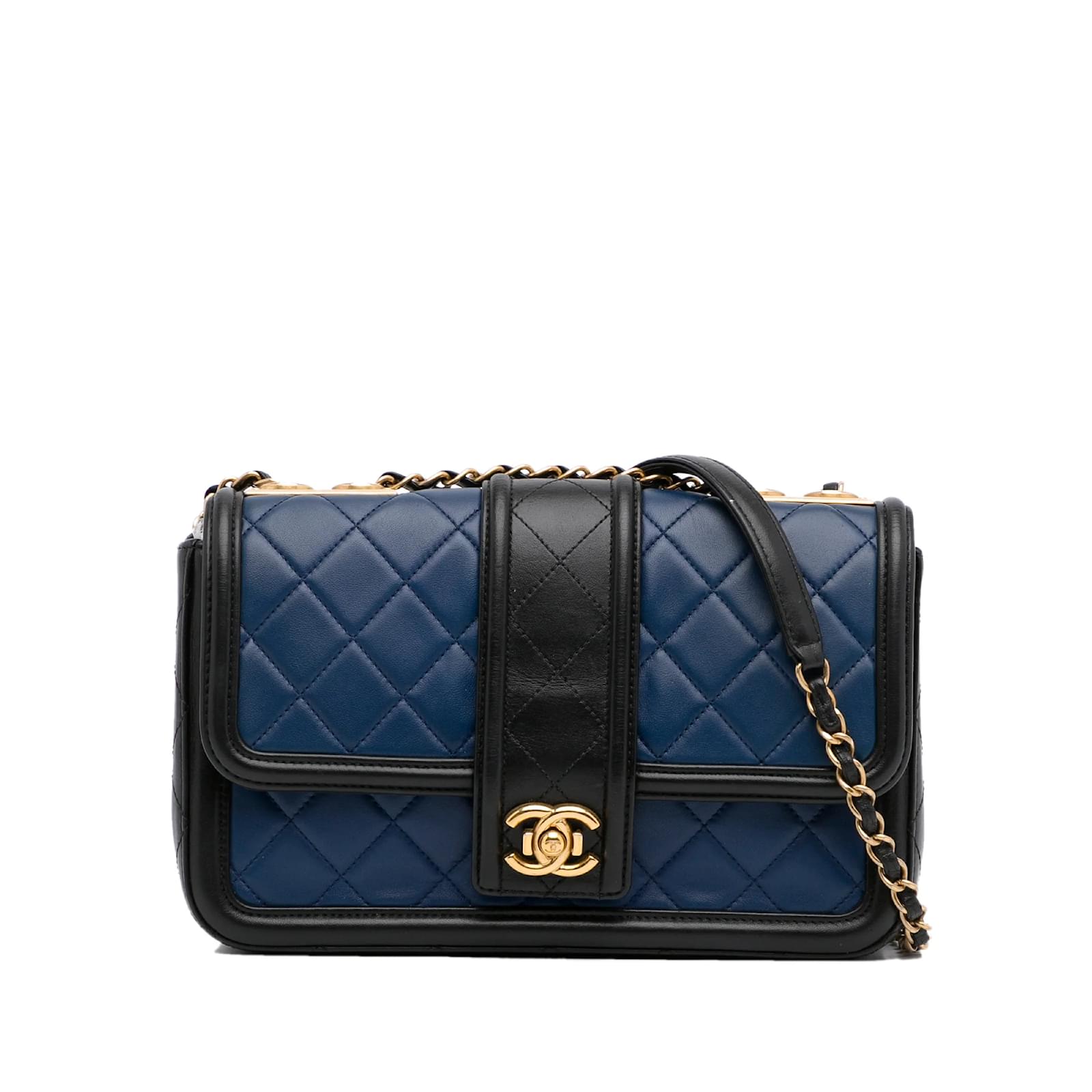 CHANEL Sacs à mainCuir Bleu ref.1118214 - Joli Closet