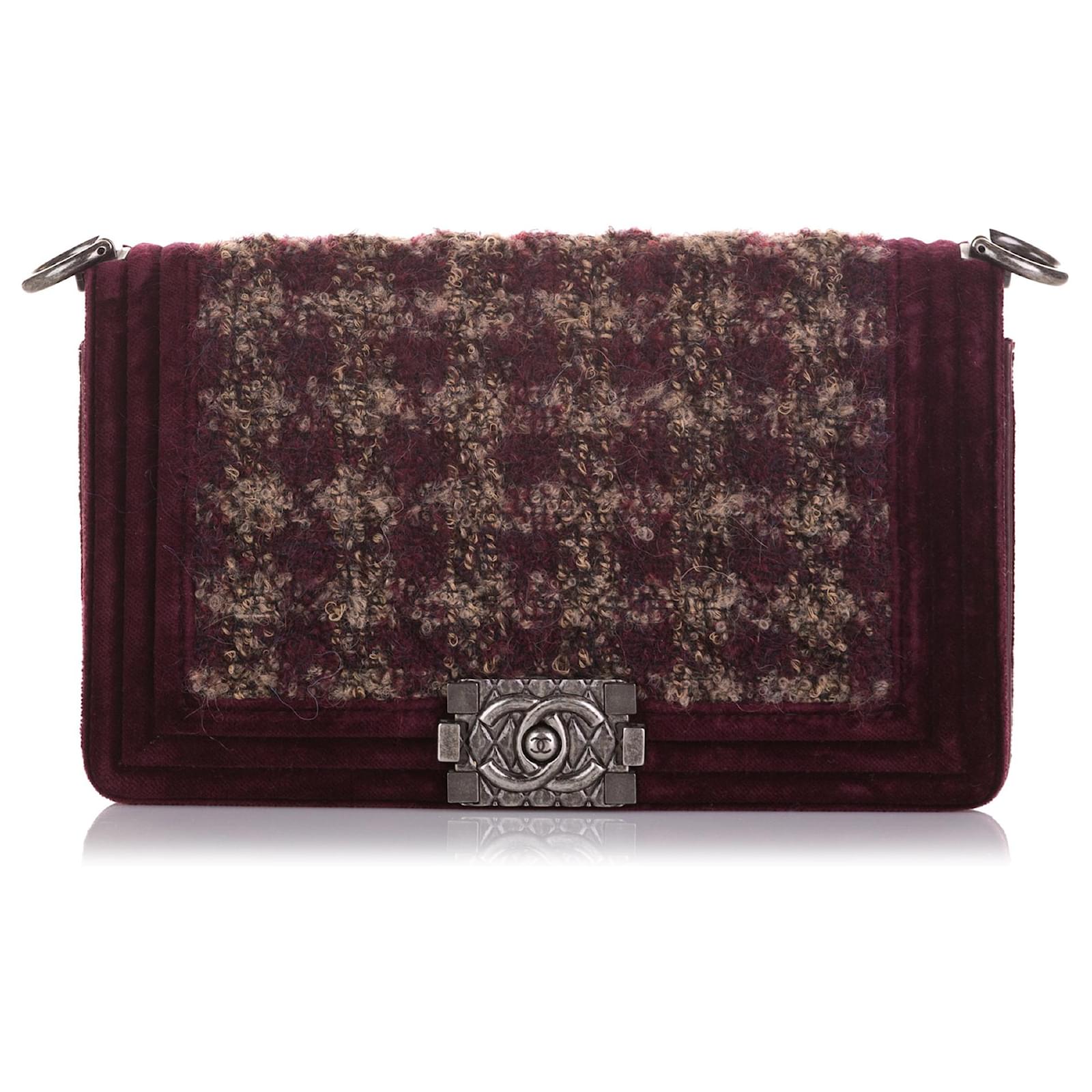 Chanel Red Medium Velvet Tweed Boy Flap Dark red Cloth ref.1125220 ...