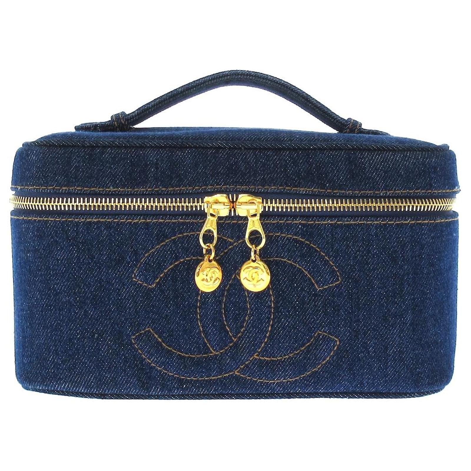 Chanel Vanity Navy blue Synthetic ref.1127235 - Joli Closet