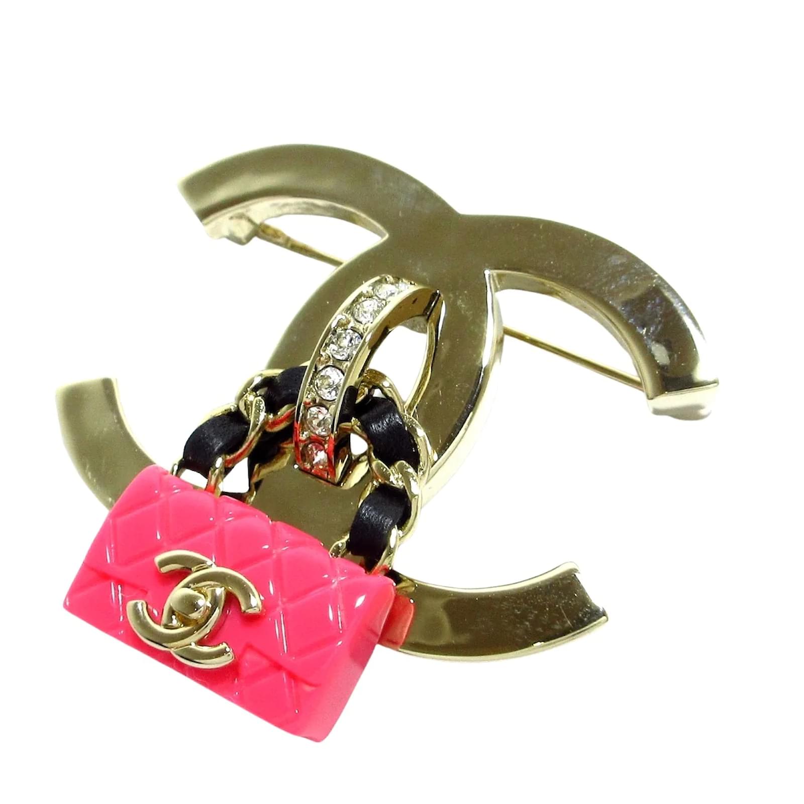 Chanel COCO Mark Golden Metal ref.1144760 - Joli Closet