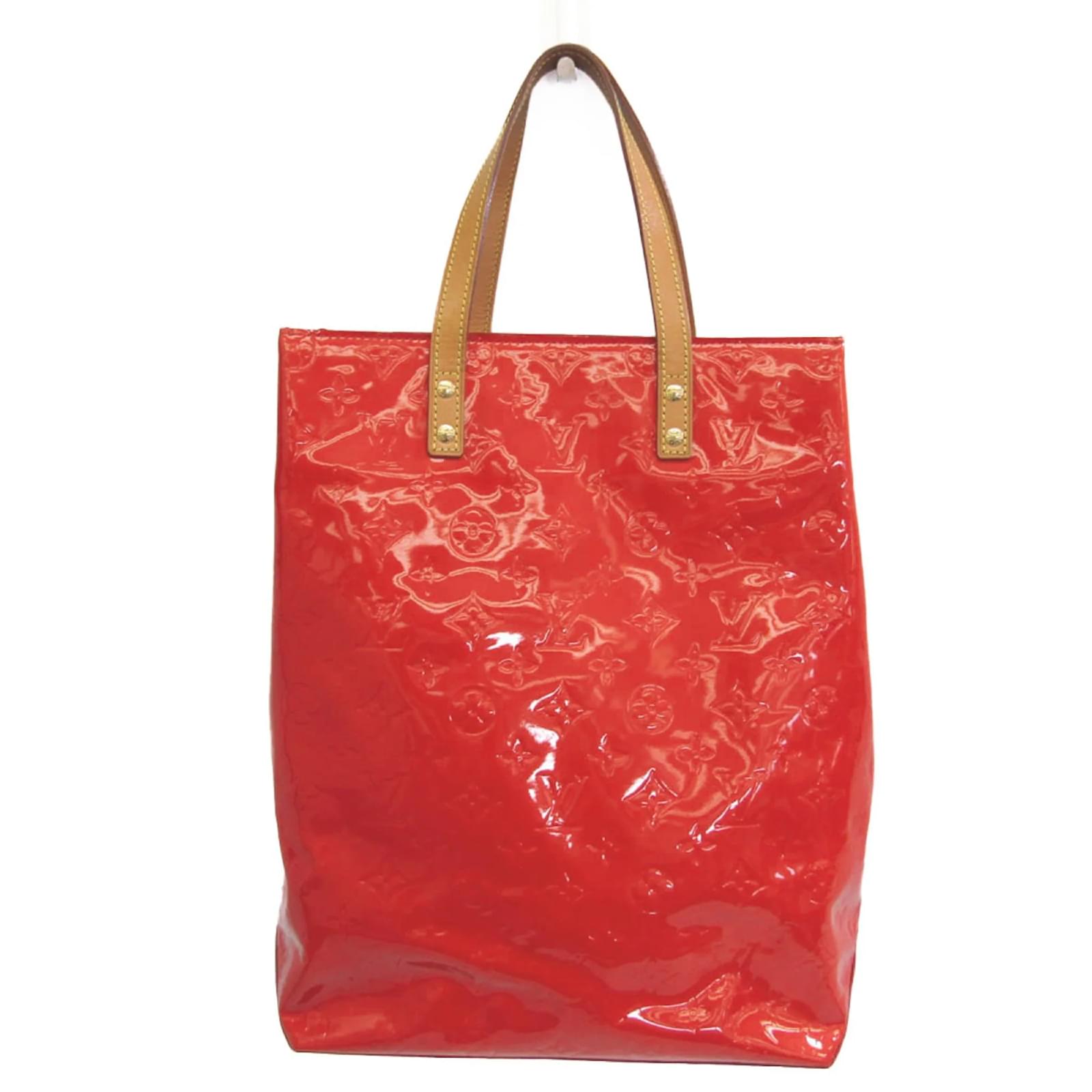 Louis Vuitton Reade Red Cloth ref.1149107 - Joli Closet