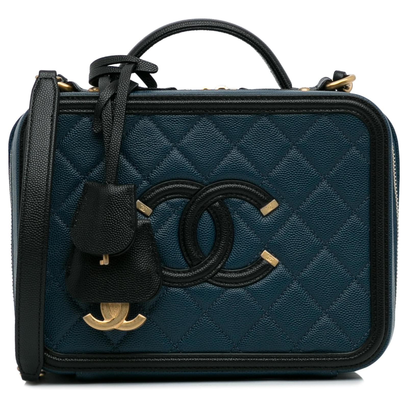 Chanel Blue Medium CC Filigree Caviar Vanity Case Leather ref.1161626 ...