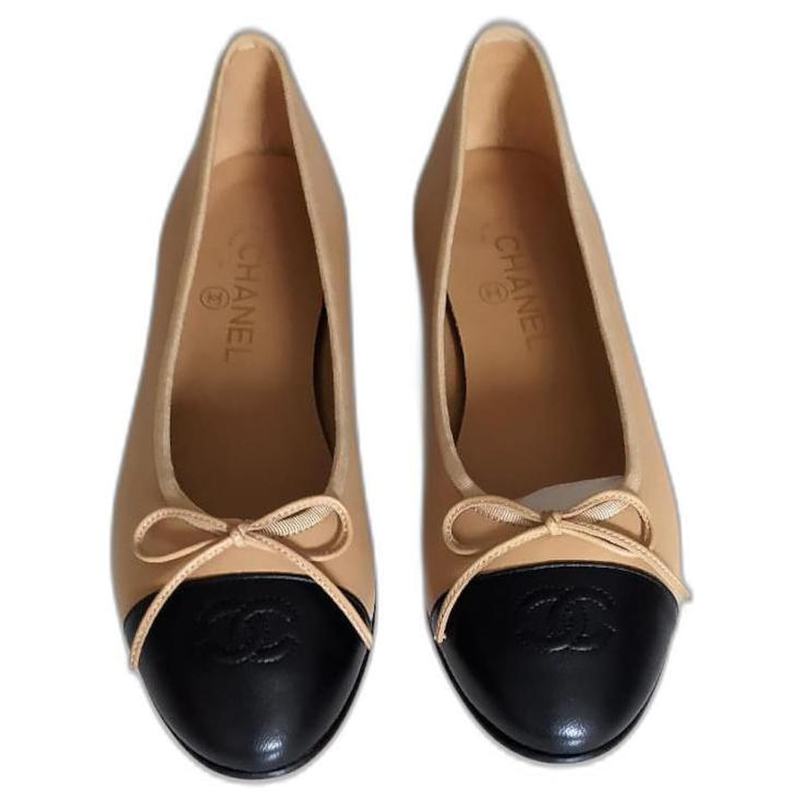 Ballerine Chanel Cuir Beige ref.1178040 - Joli Closet