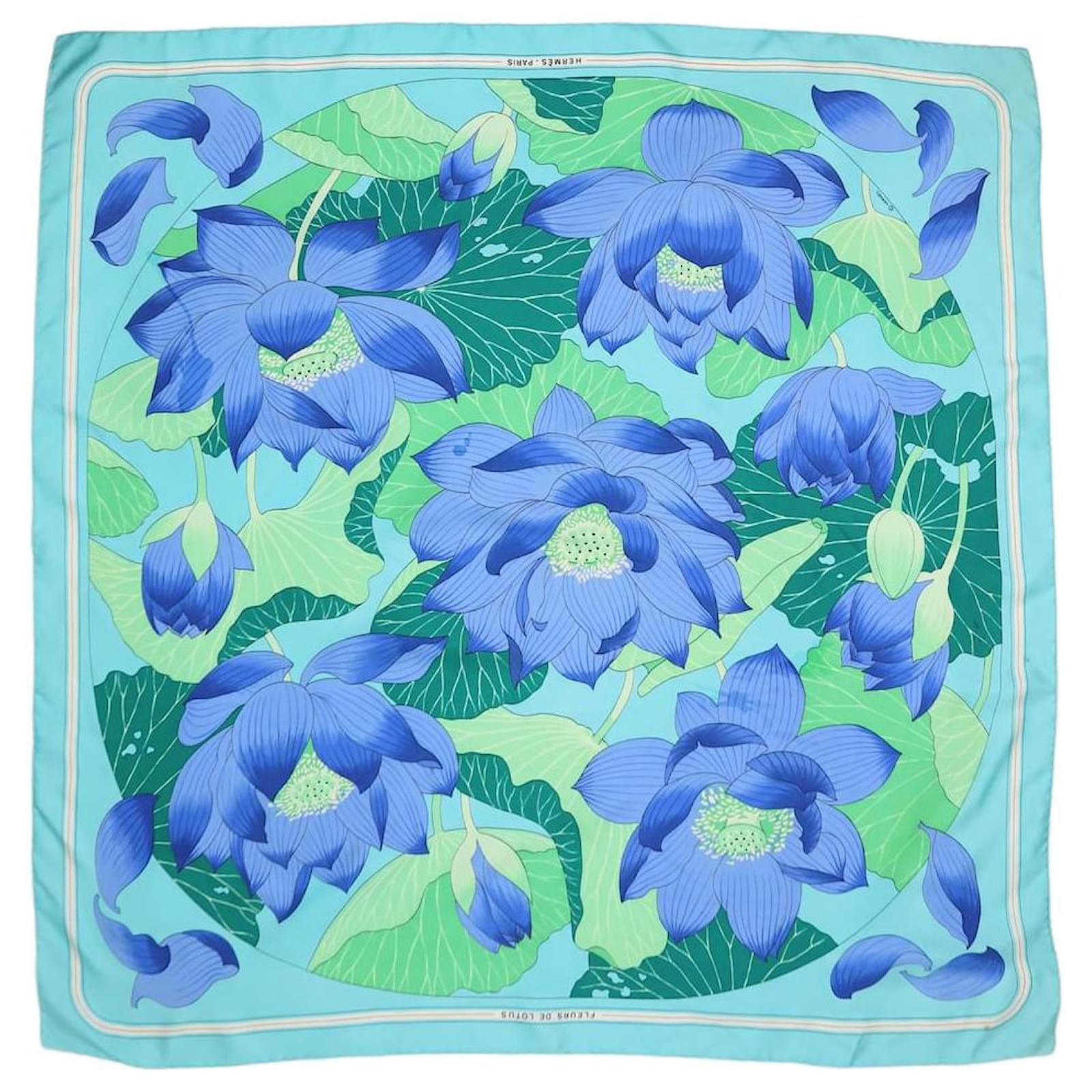 Hermès Blue floral scarf ref.1182801 - Joli Closet
