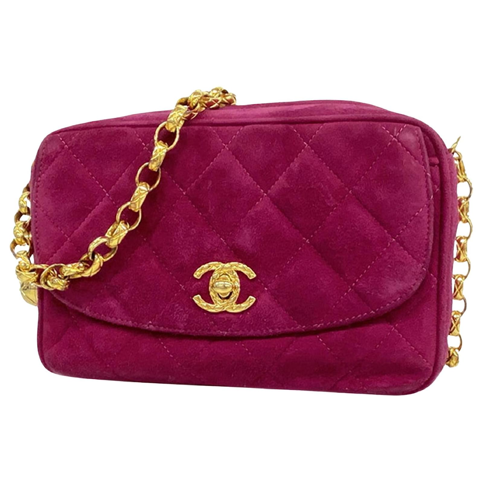 Chanel Logo CC Pink Suede ref.1183741 - Joli Closet
