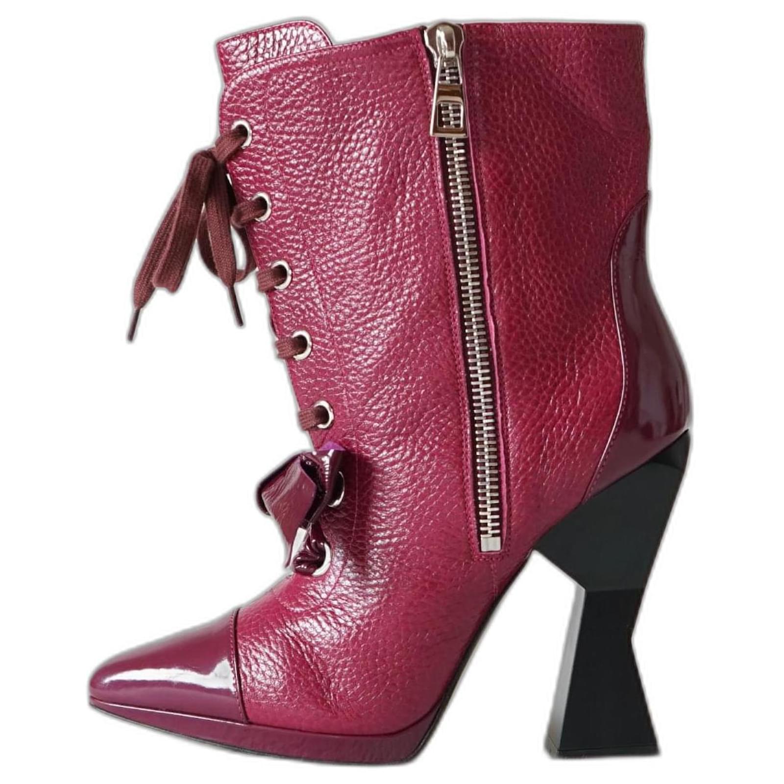Loewe Spring 2017 BOOTS Dark red Leather ref.1197089 - Joli Closet