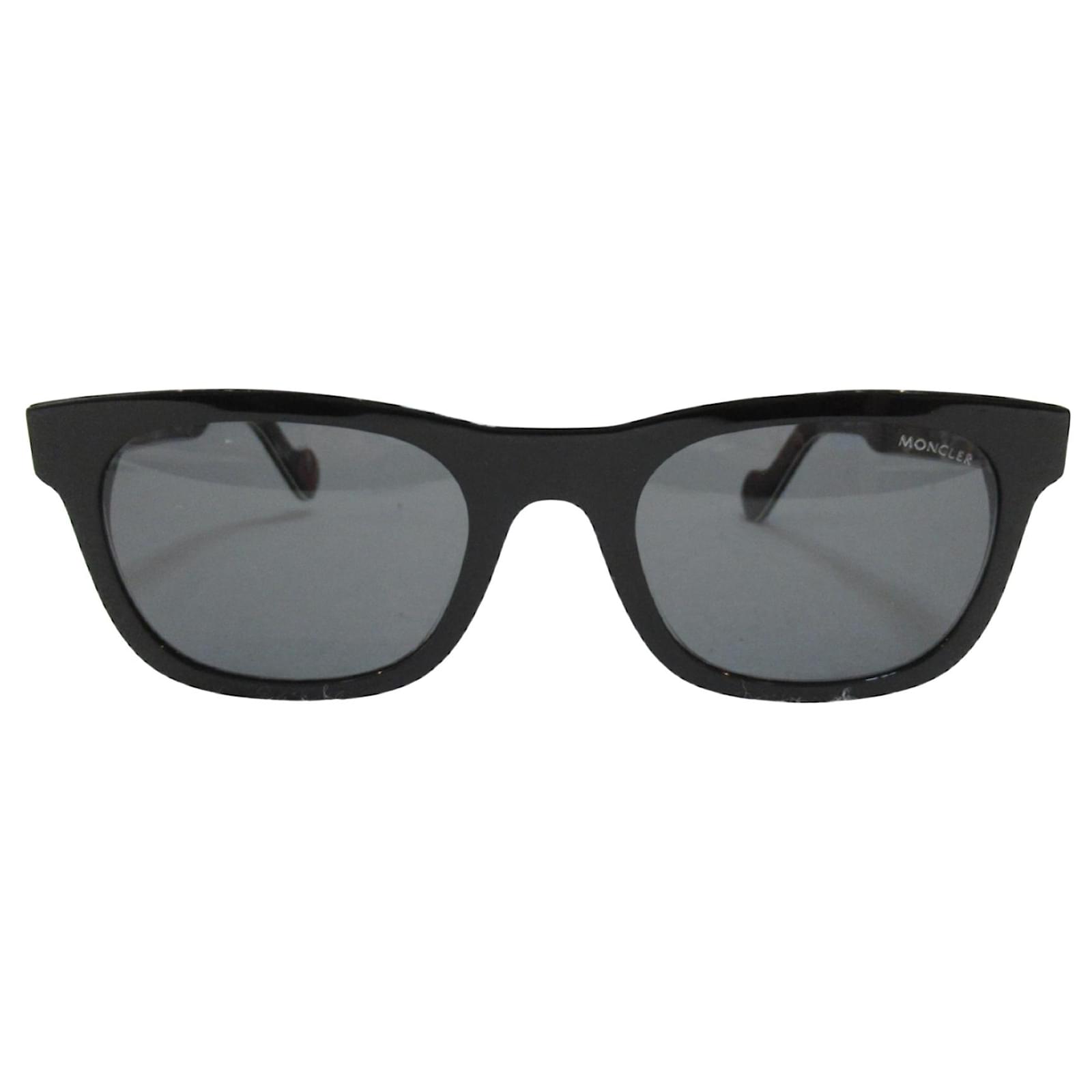 MONCLER Black Plastic ref.1211565 - Joli Closet