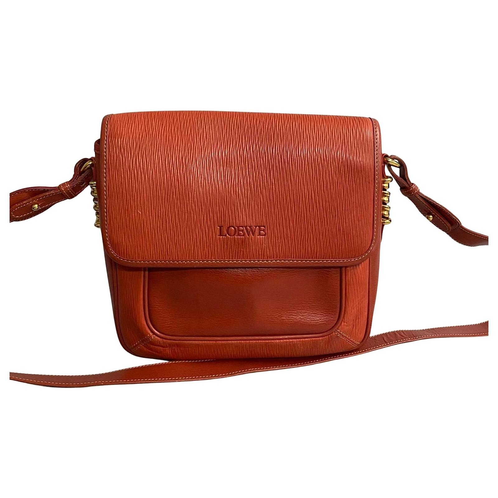 Loewe Red Leather ref.1211588 - Joli Closet