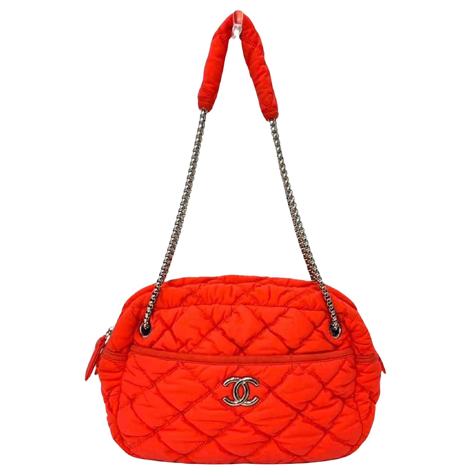 Timeless Chanel Bubble Quilt Orange Synthetic ref.1214655 - Joli Closet