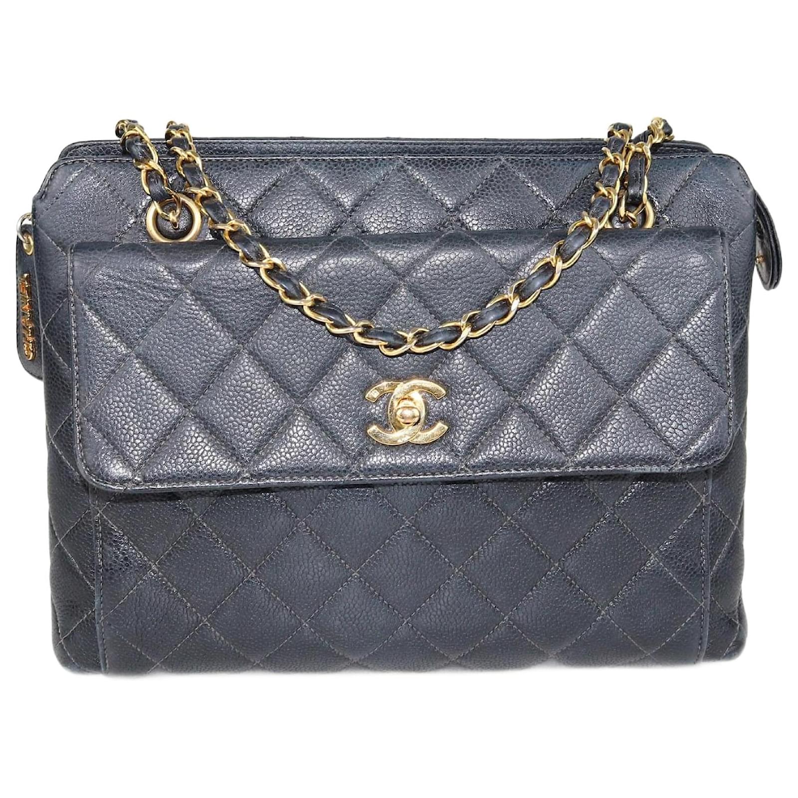 Chanel Black Vintage Front Pocket Bag Leather ref.1223588 - Joli Closet