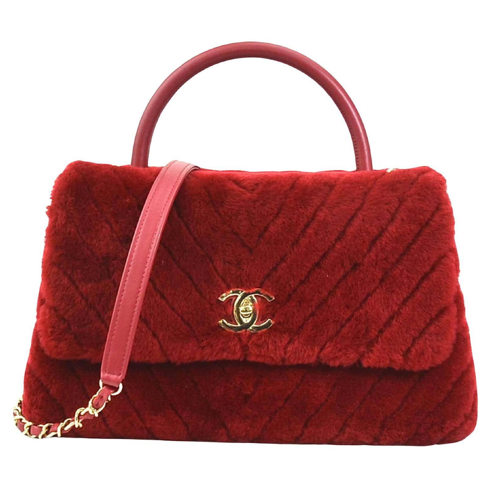 Chanel Coco Handle Red Fur ref.1224085 - Joli Closet