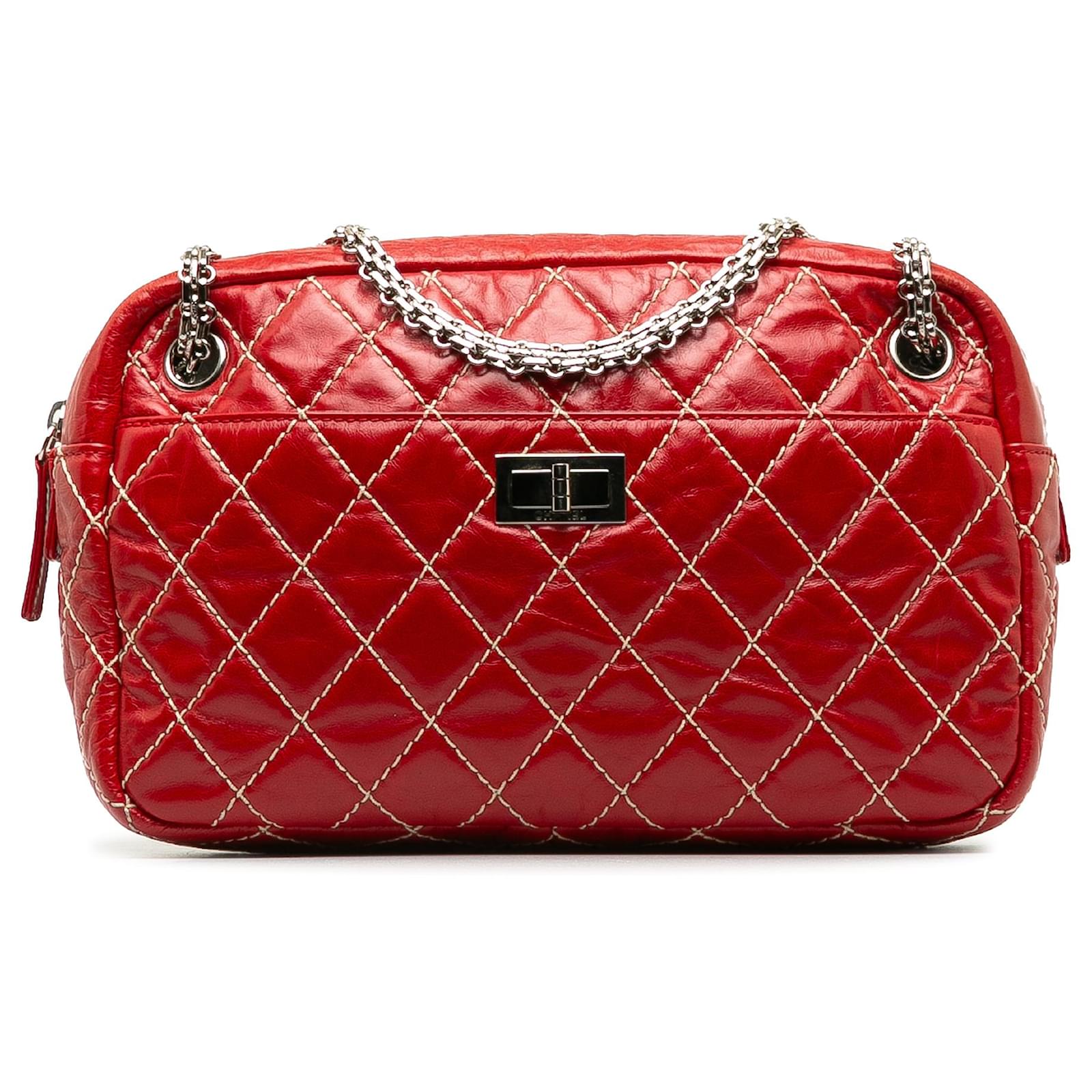 Chanel Red Medium Quilted Reissue Camera Bag Leather ref.1229417 - Joli ...