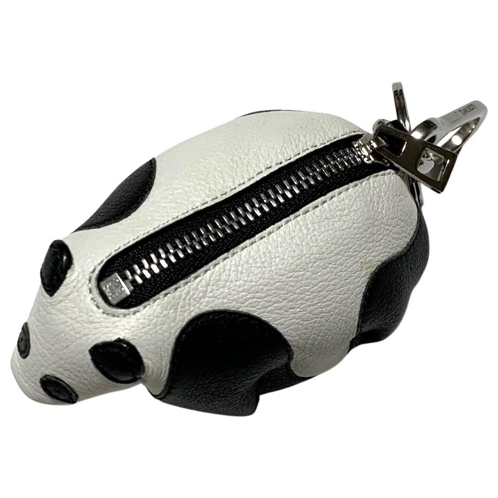 Loewe Panda White Leather ref.1230514 - Joli Closet