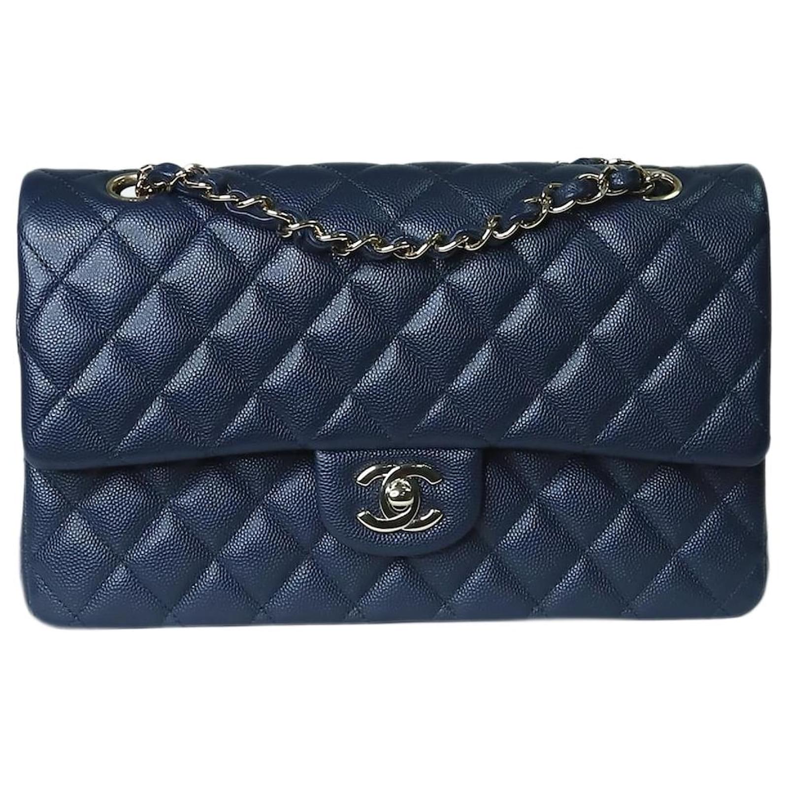Chanel Navy medium caviar Classic lined Flap Navy blue Leather ref ...