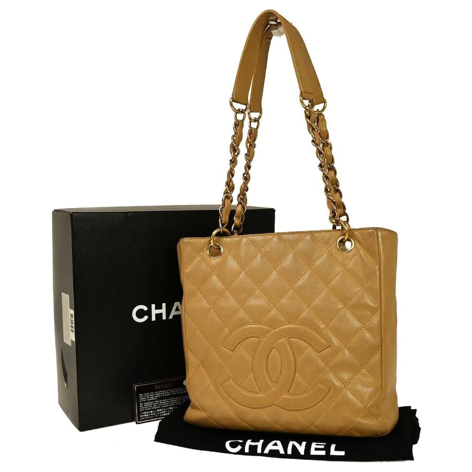 Chanel PST (Petite Shopping Tote) Beige Leather ref.1263579 - Joli Closet