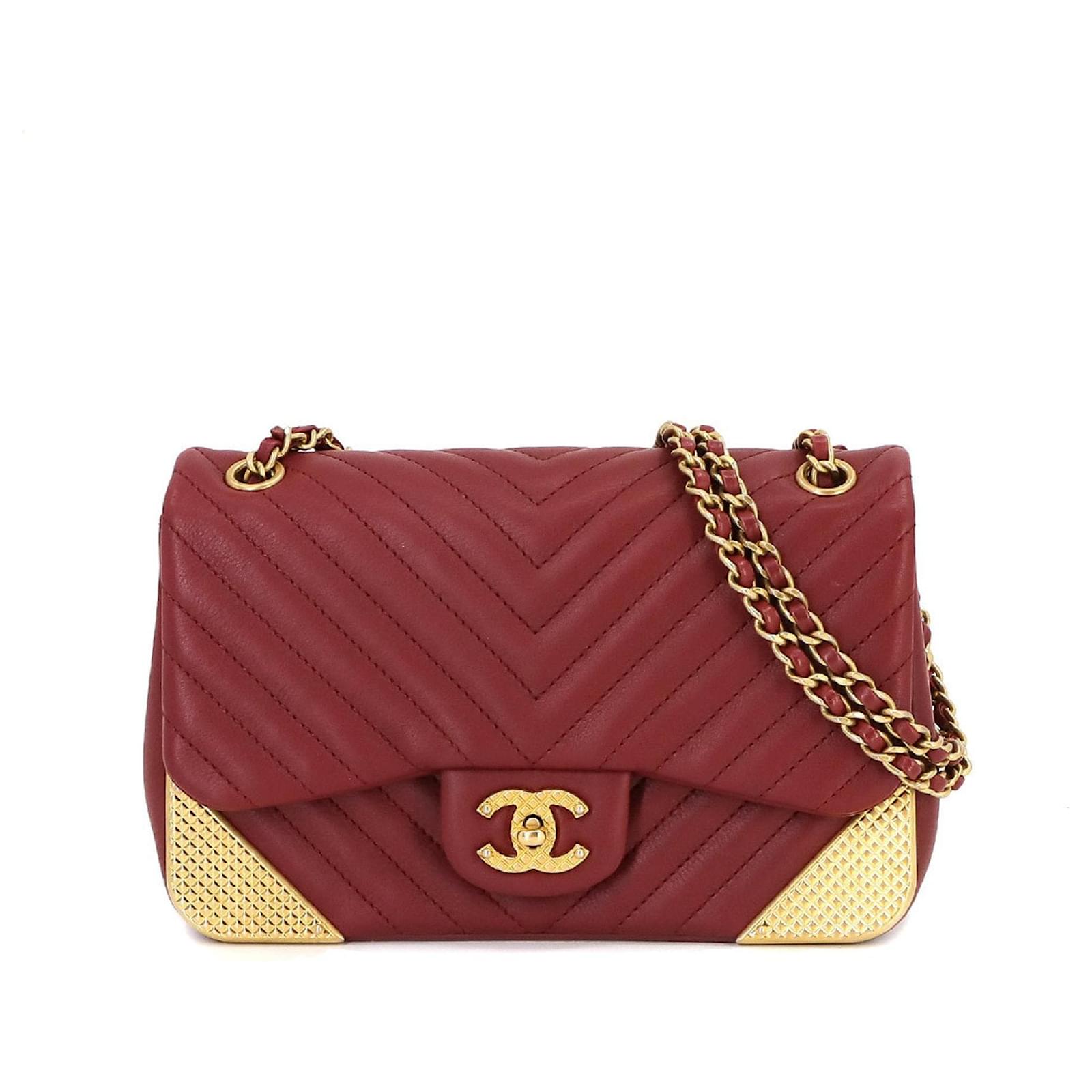 Chanel Timeless Dark red Leather ref.1282325 - Joli Closet
