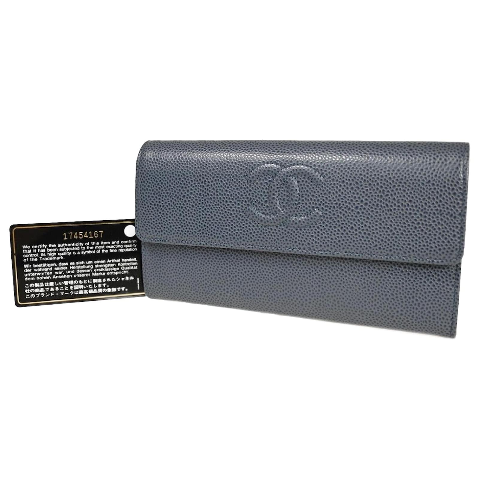 Timeless Chanel Logo CC Blue Leather ref.1284480 - Joli Closet