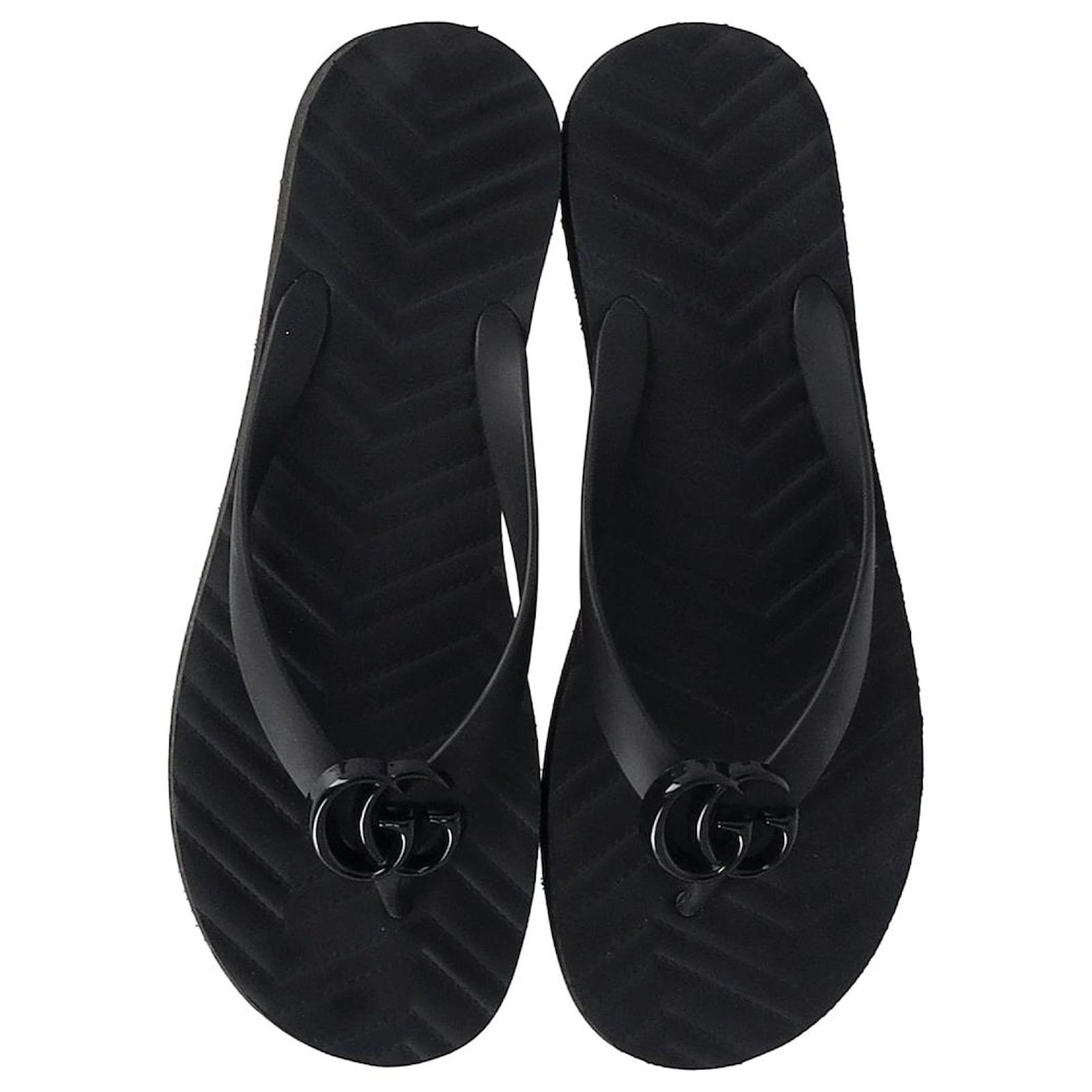 Gucci Pascar GG Logo Thong Flat Sandals in Black Rubber ref.1301364 ...