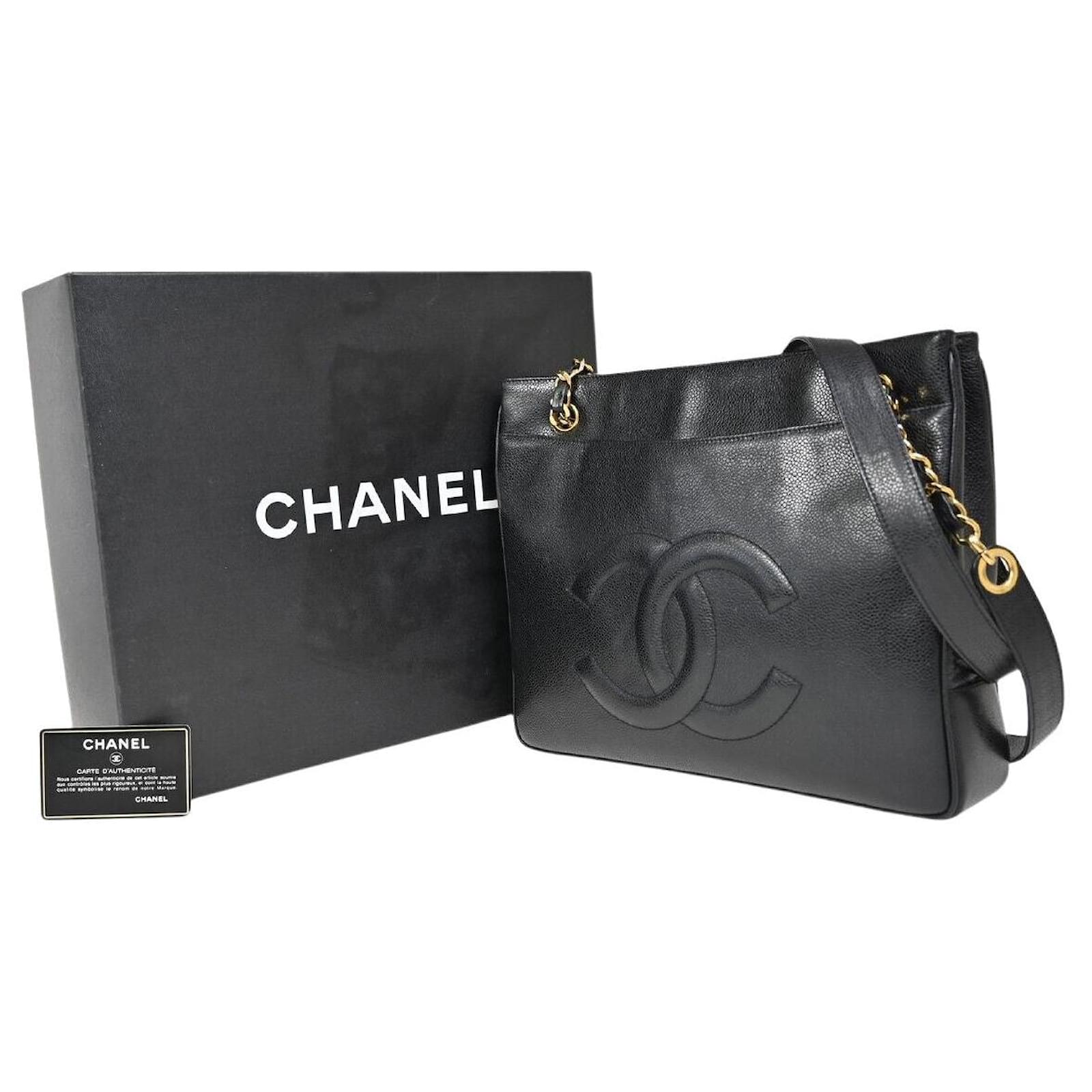 Chanel Logo CC Black Leather ref.1314812 - Joli Closet