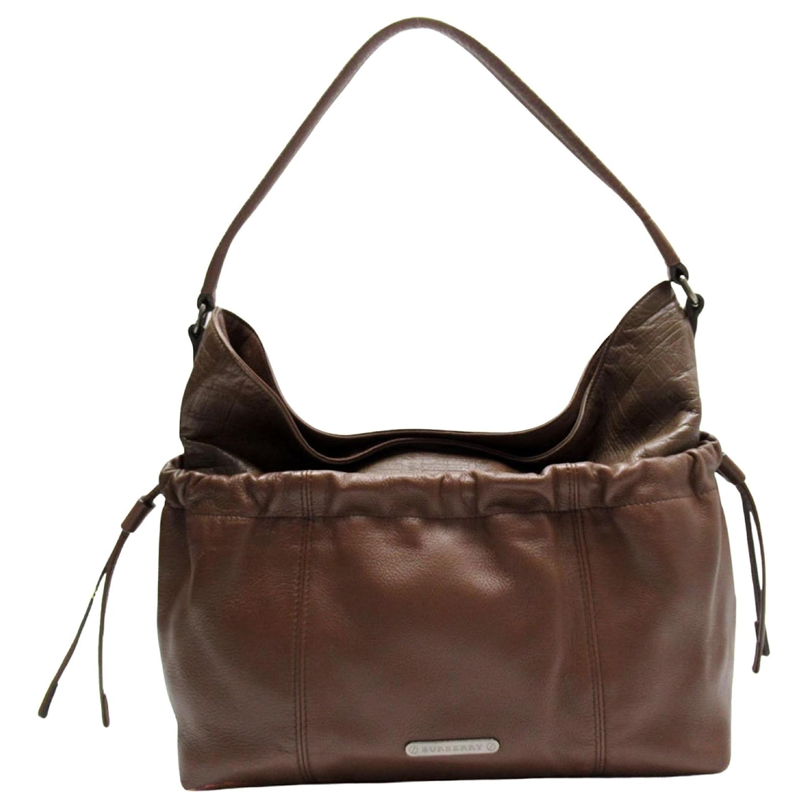 BURBERRY Brown Leather ref.1339570 - Joli Closet