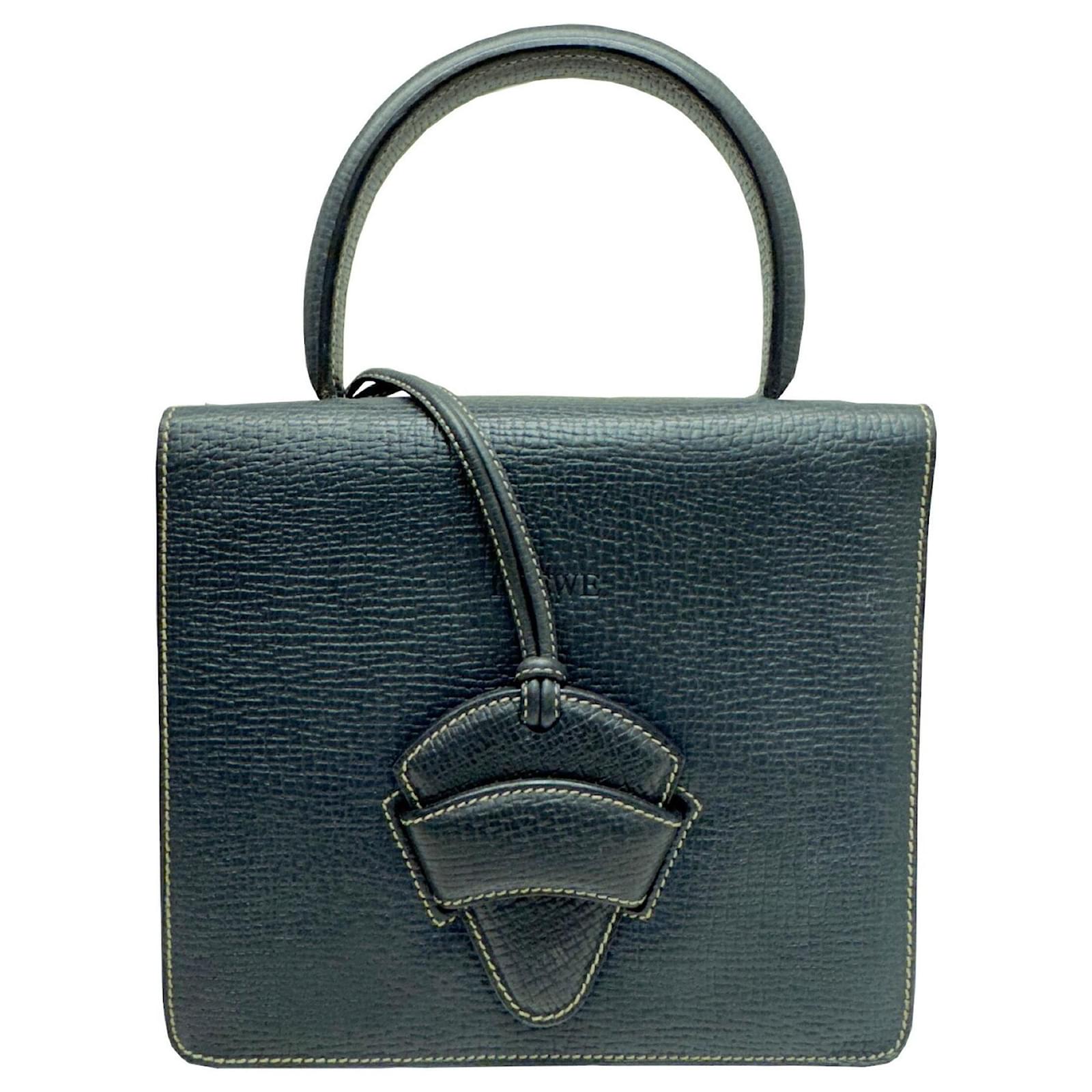 Loewe Barcelona Navy blue Leather ref.1343085 - Joli Closet