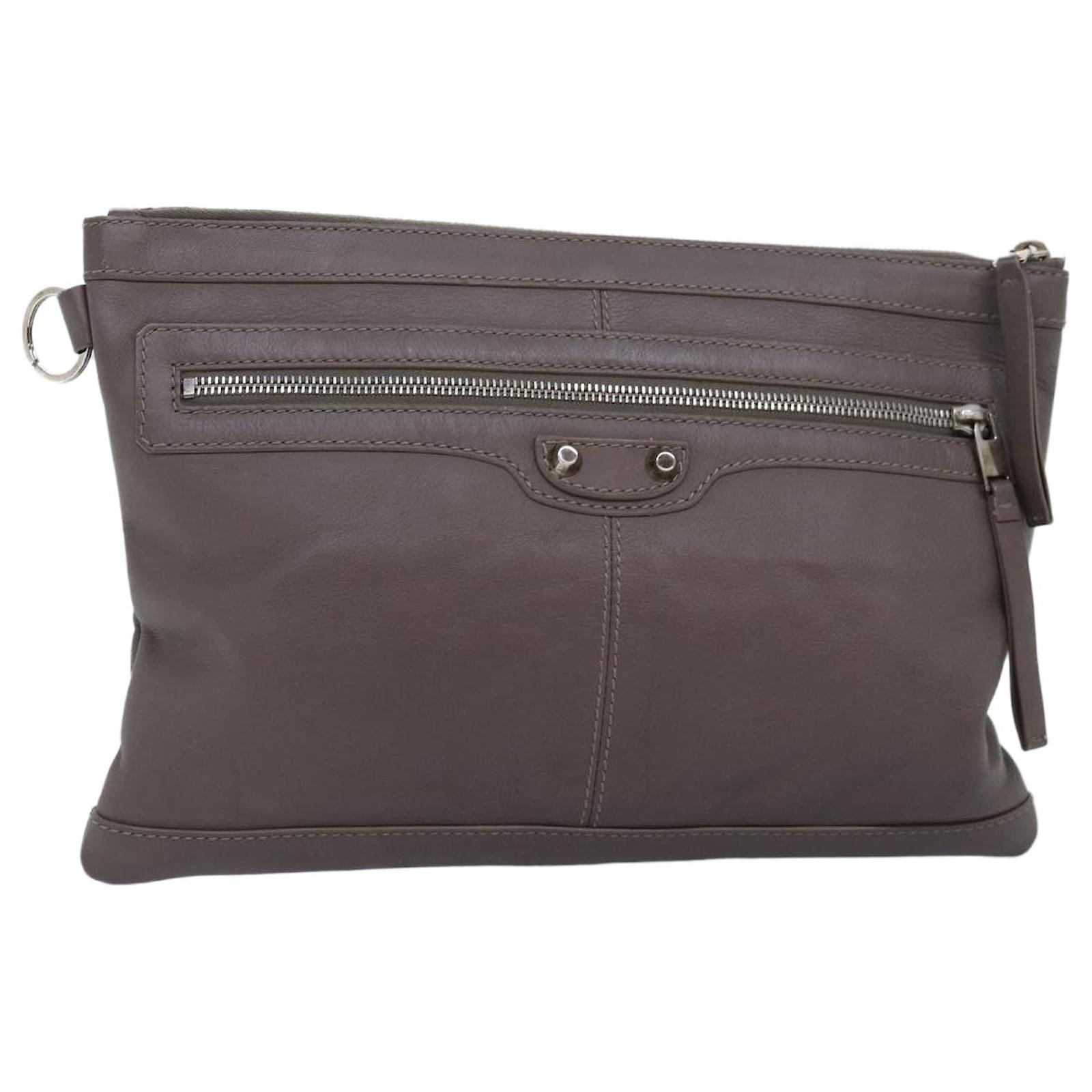 BALENCIAGA Clutch Bag Leather Gray 273022 Auth am6190 Brown ref.1382309 ...