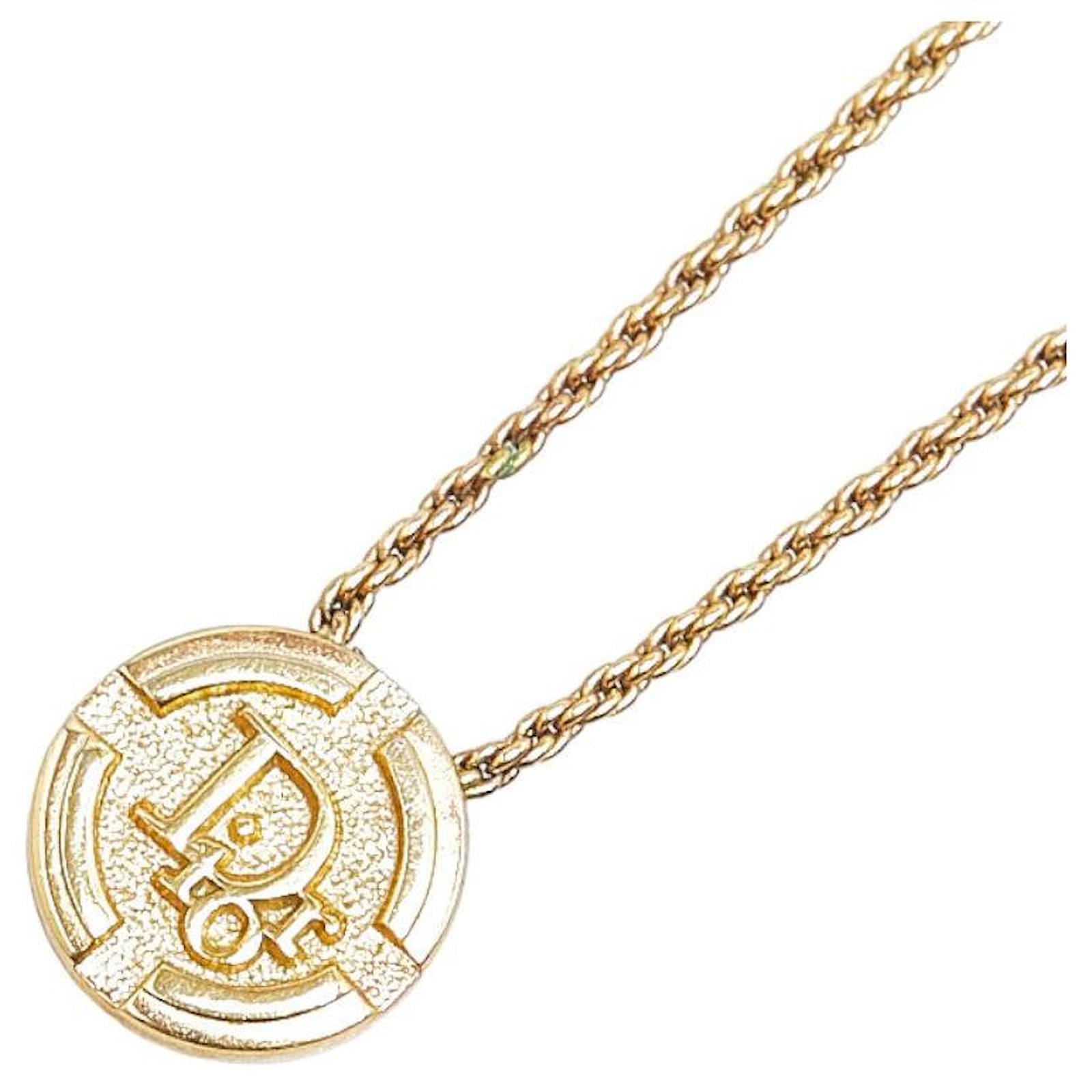 Dior Logo Medal Necklace Gold Plated Golden Metal ref.1396074 - Joli Closet