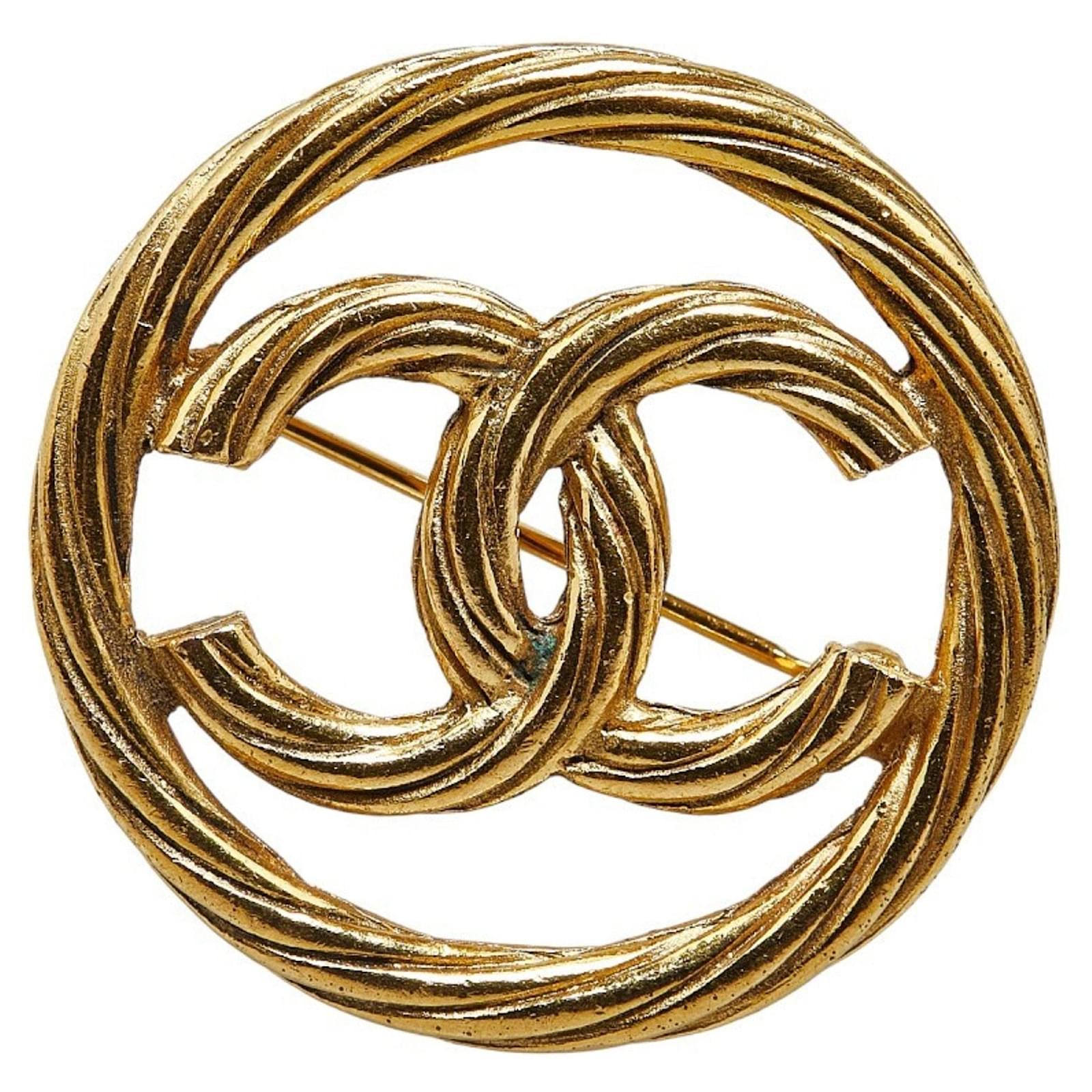 Chanel Coco Mark Golden ref.1397186 - Joli Closet