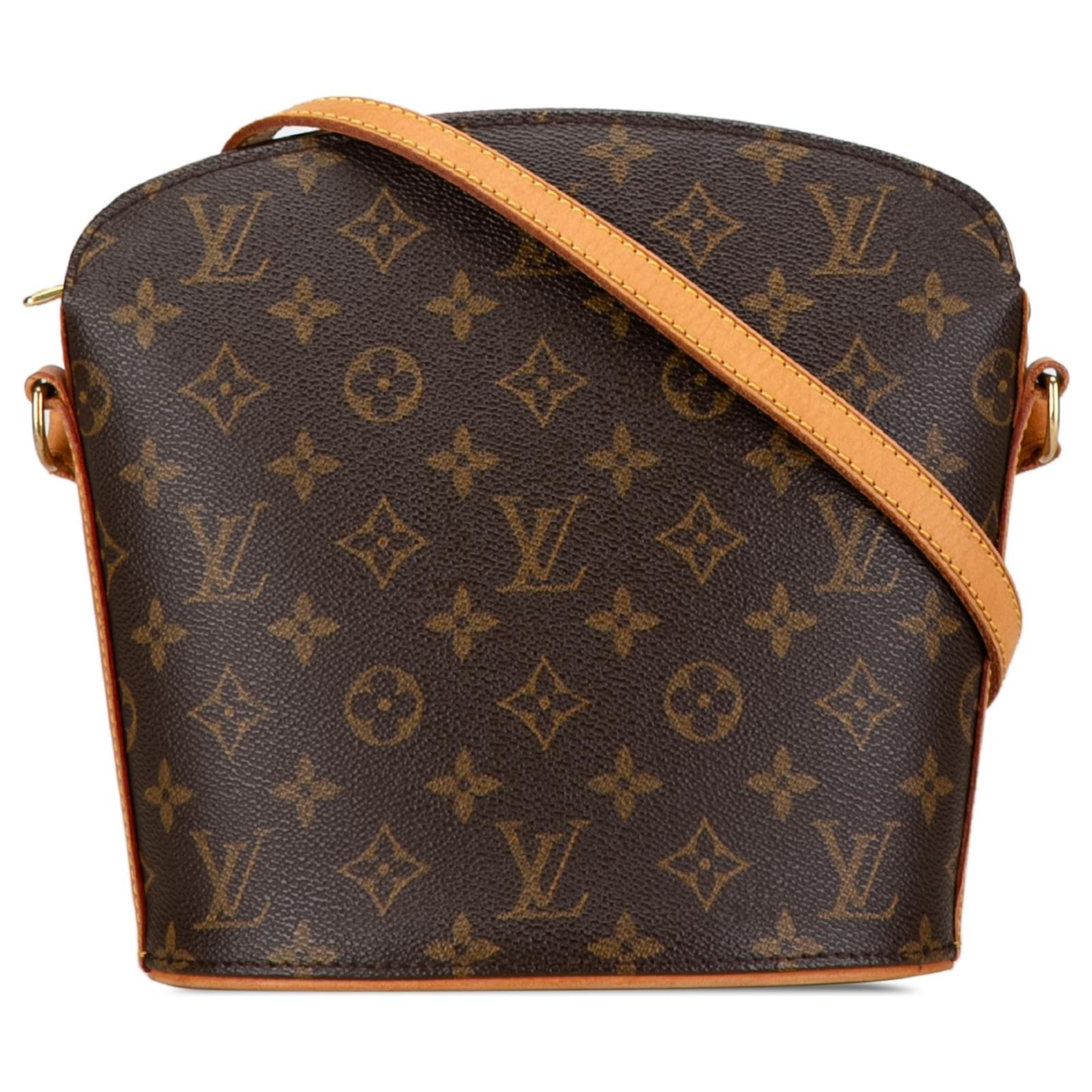 Louis Vuitton Brown Monogram Drouot Leather Cloth ref.1400383 - Joli Closet