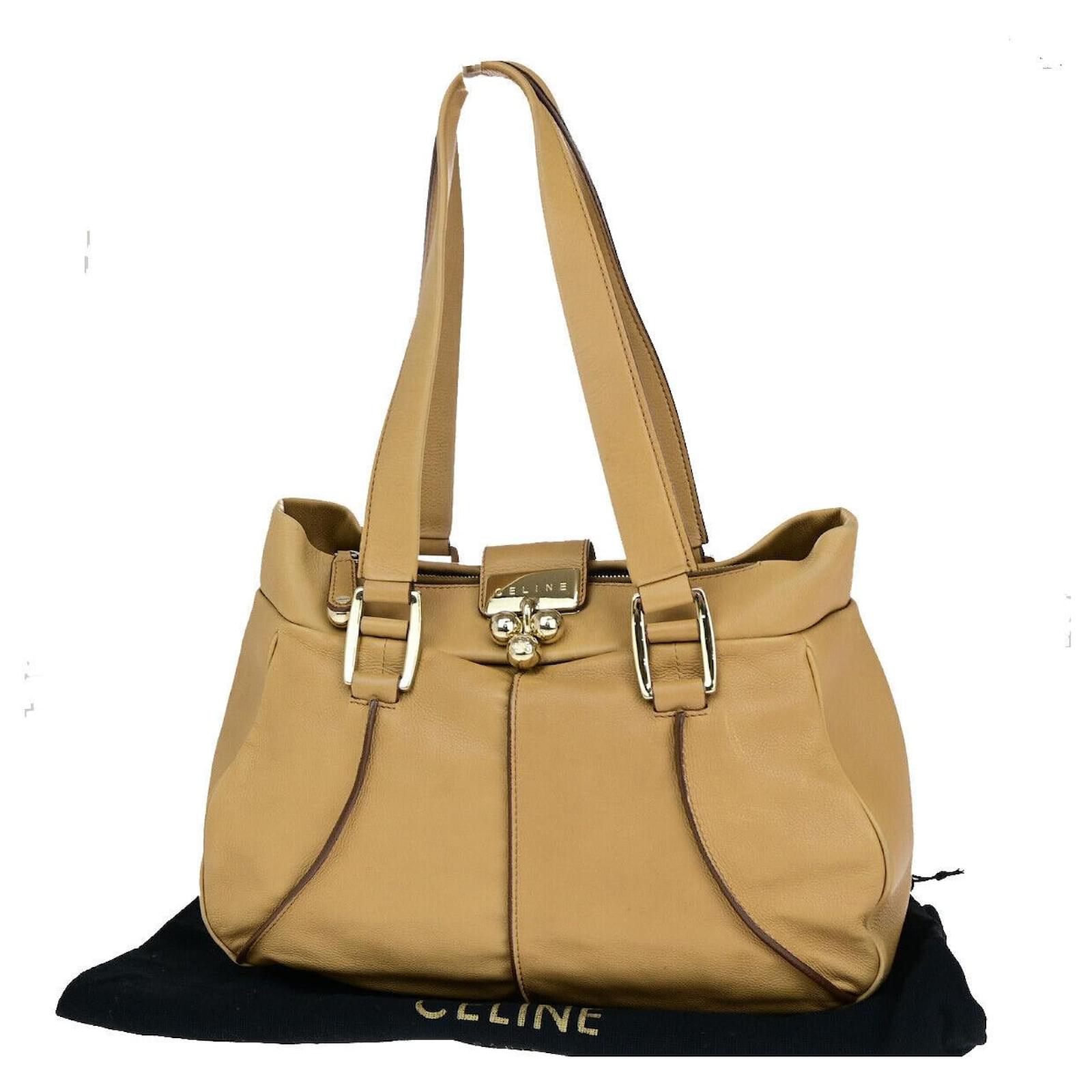 Céline Celine Beige Leather ref.1405368 - Joli Closet