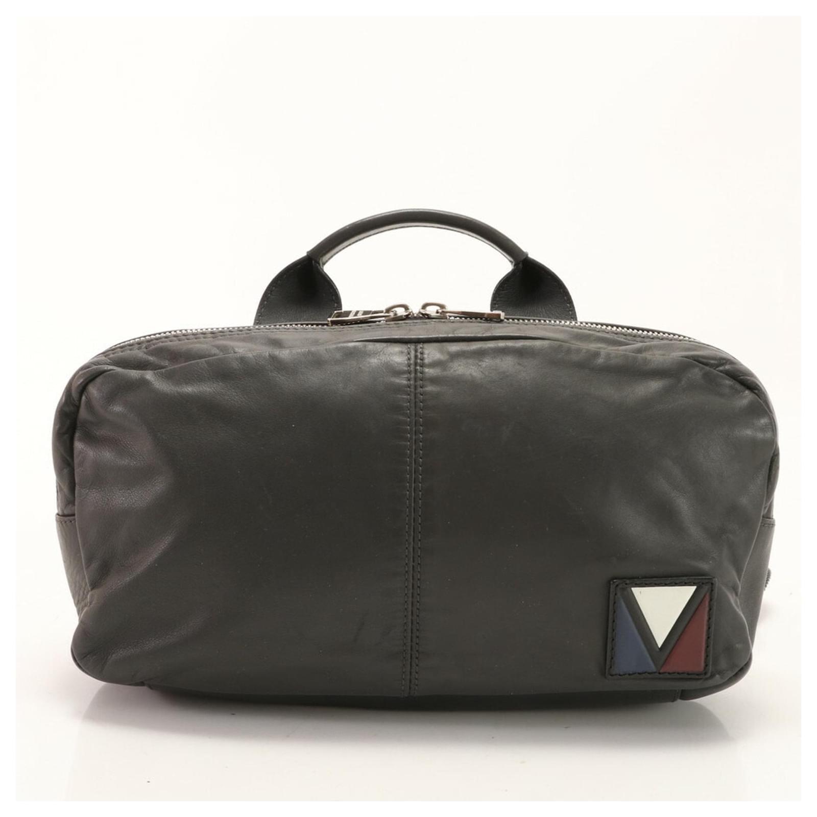 Louis Vuitton Fast V-line Black Leather ref.1411200 - Joli Closet