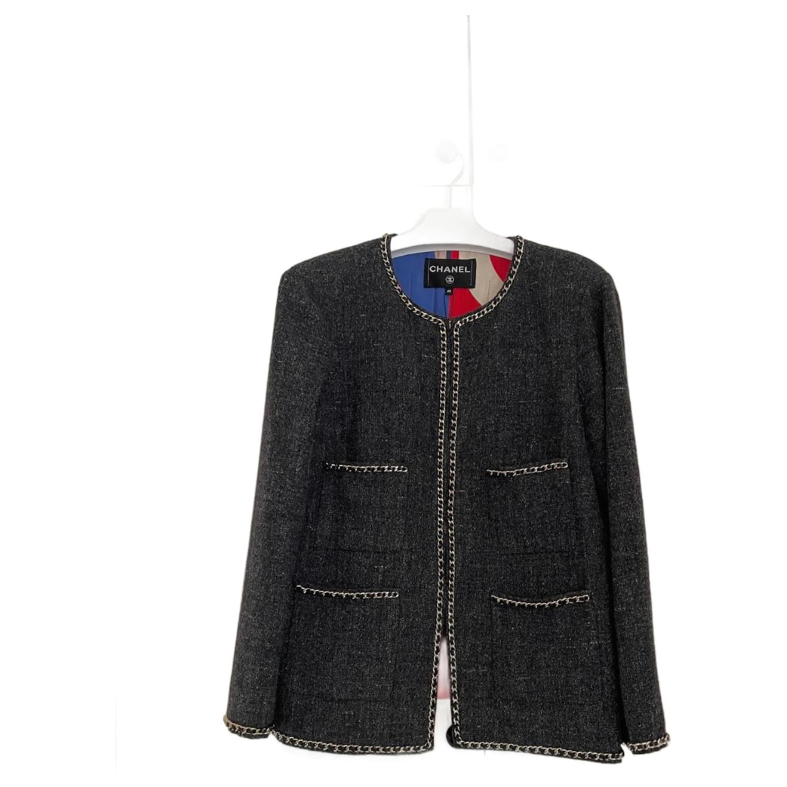 Cambon Chanel 2019B collection Jacket in Grey Wool ref.1425172 - Joli ...