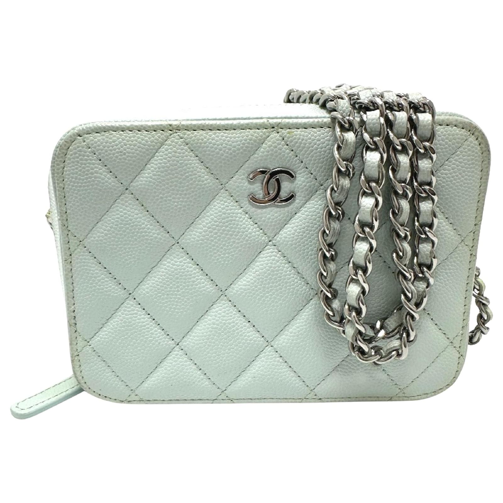 Chanel Camera Blue Leather ref.1428987 - Joli Closet