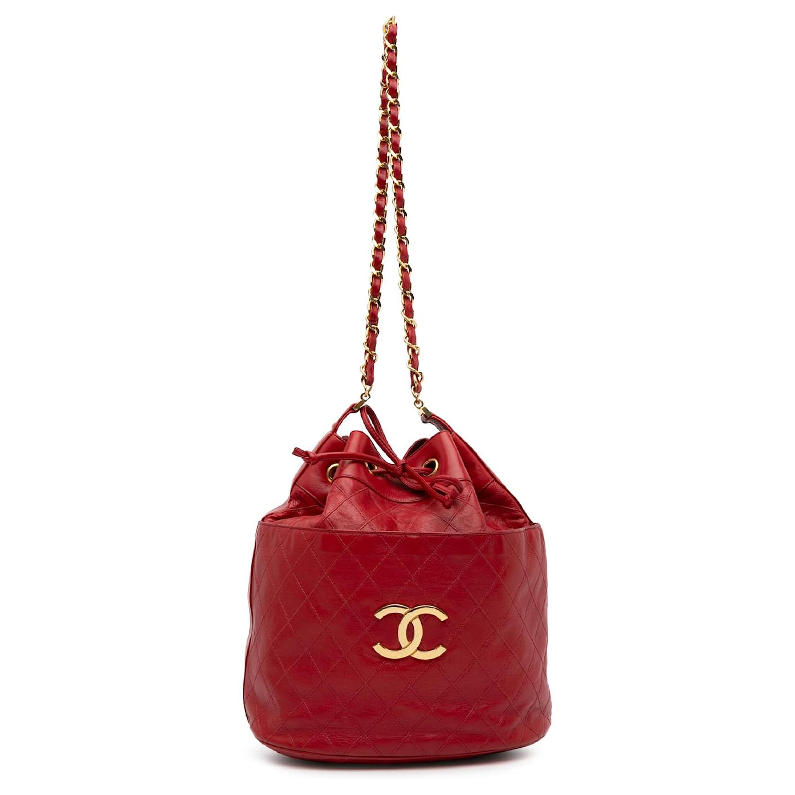 Chanel Red CC Quilted Lambskin Bucket Bag Leather ref.1435405 - Joli Closet