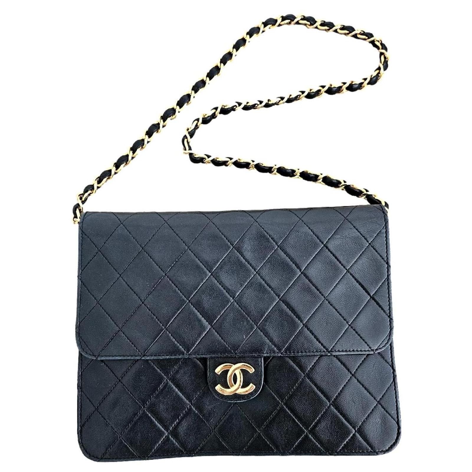 Chanel Timeless vintage model Black Leather ref.1438931 - Joli Closet