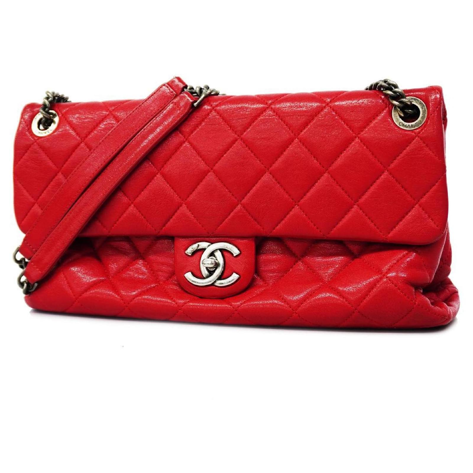 Chanel Timeless Red Leather ref.1441175 - Joli Closet